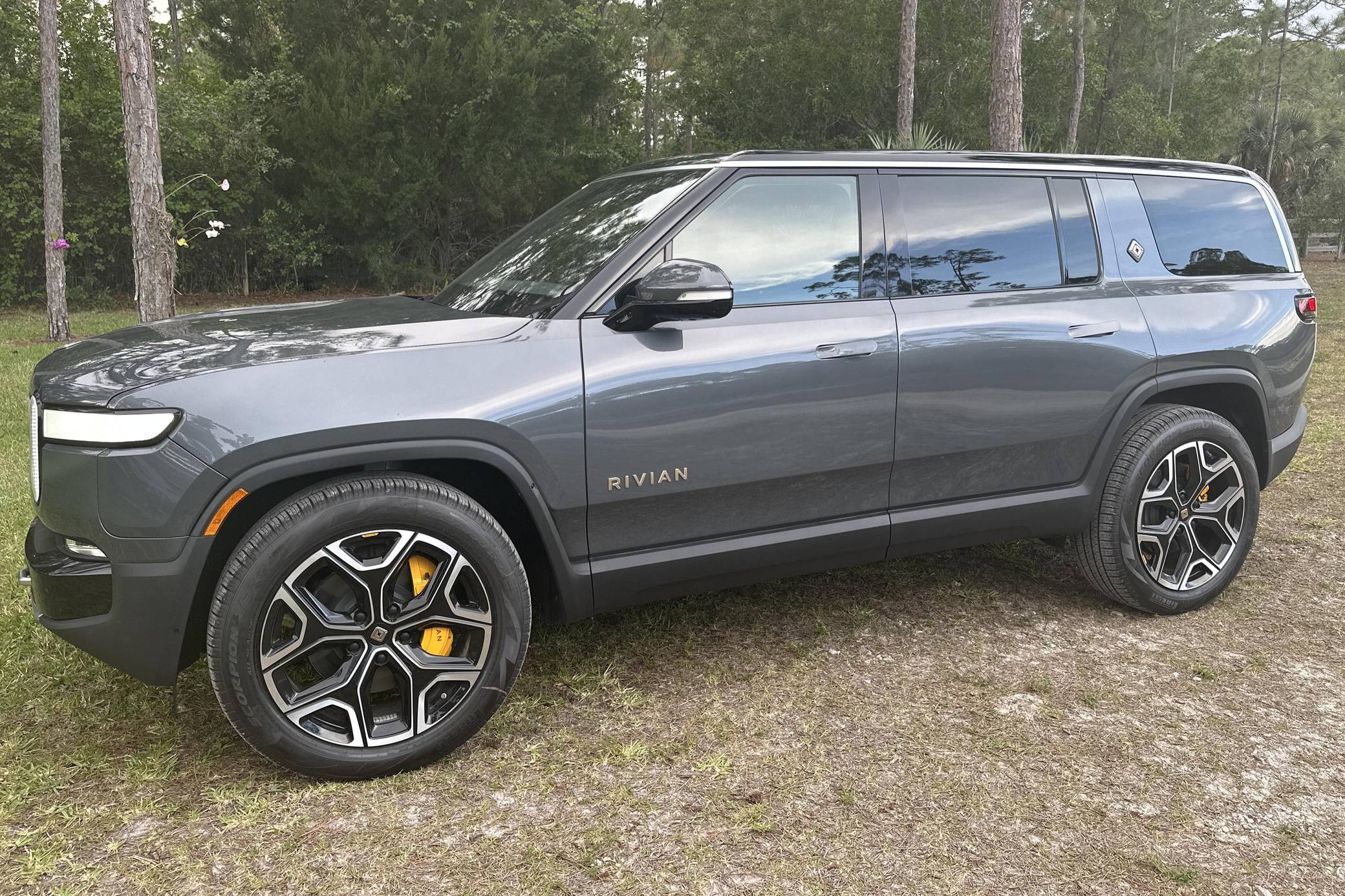 2022 Rivian R1S Launch Edition for Sale - Cars & Bids