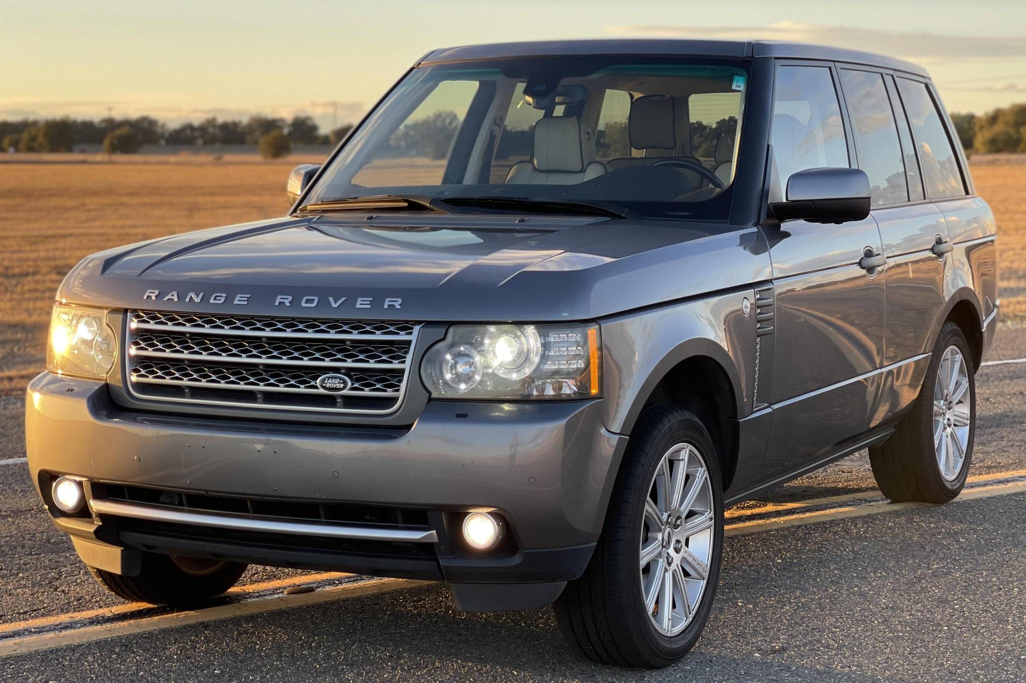 2011 Range Rover Supercharged Specs Offroad: Rugged Range Rover Sport