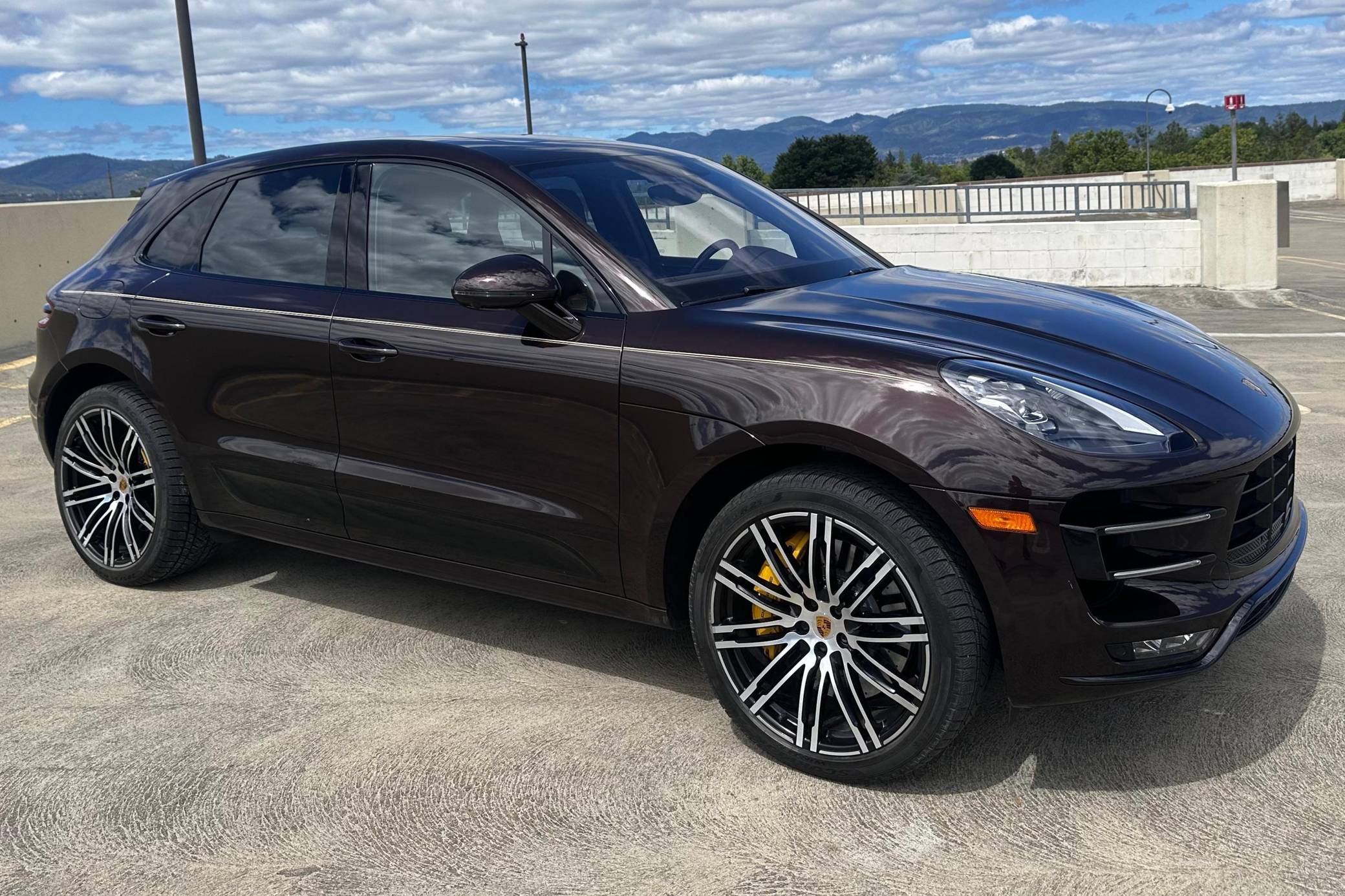2018 Porsche Macan Turbo VIN: WP1AF2A55JLB71270 for Sale - Cars & Bids