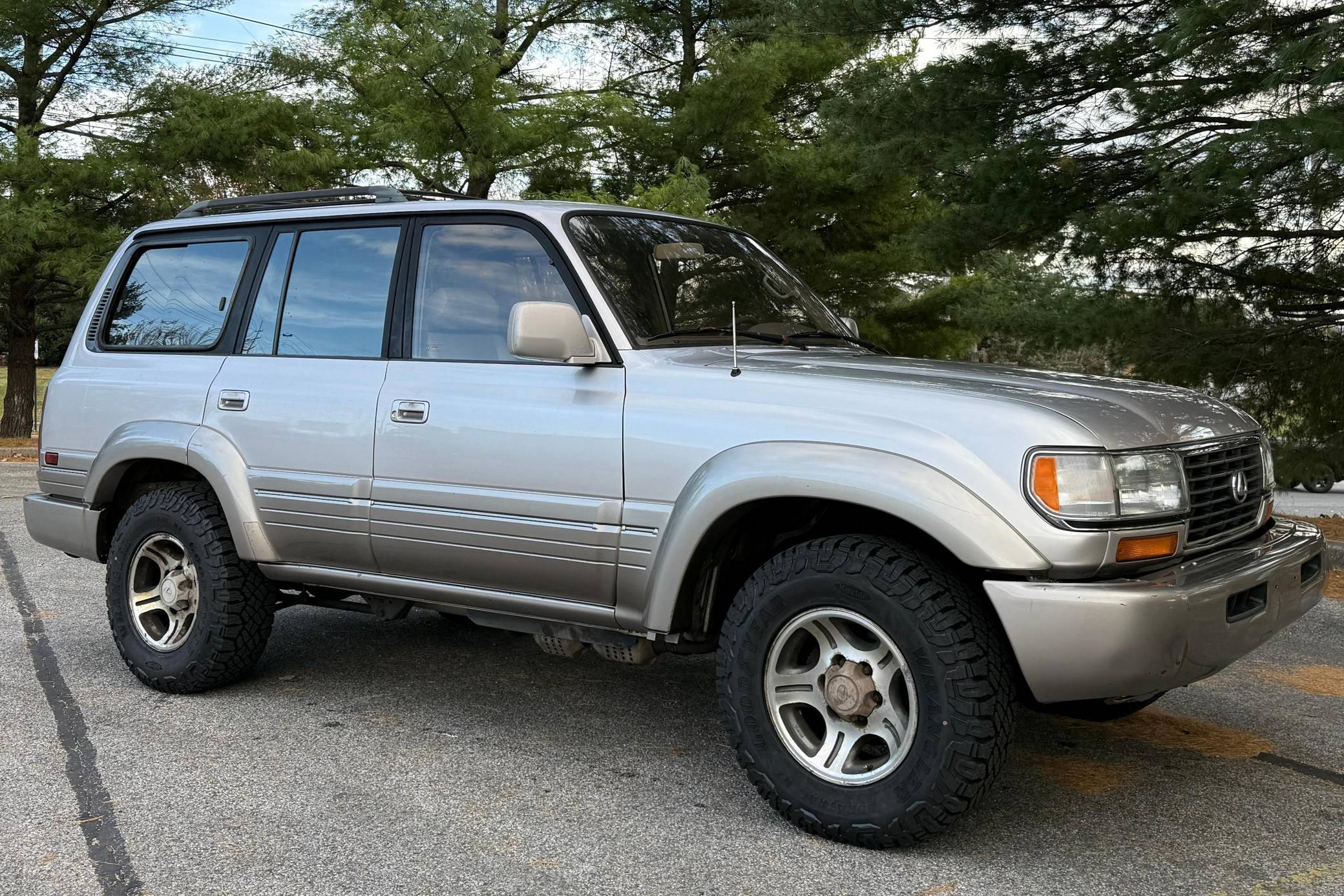 1996 Lexus LX 450 VIN: JT6HJ88J4T0135697 for Sale - Cars & Bids