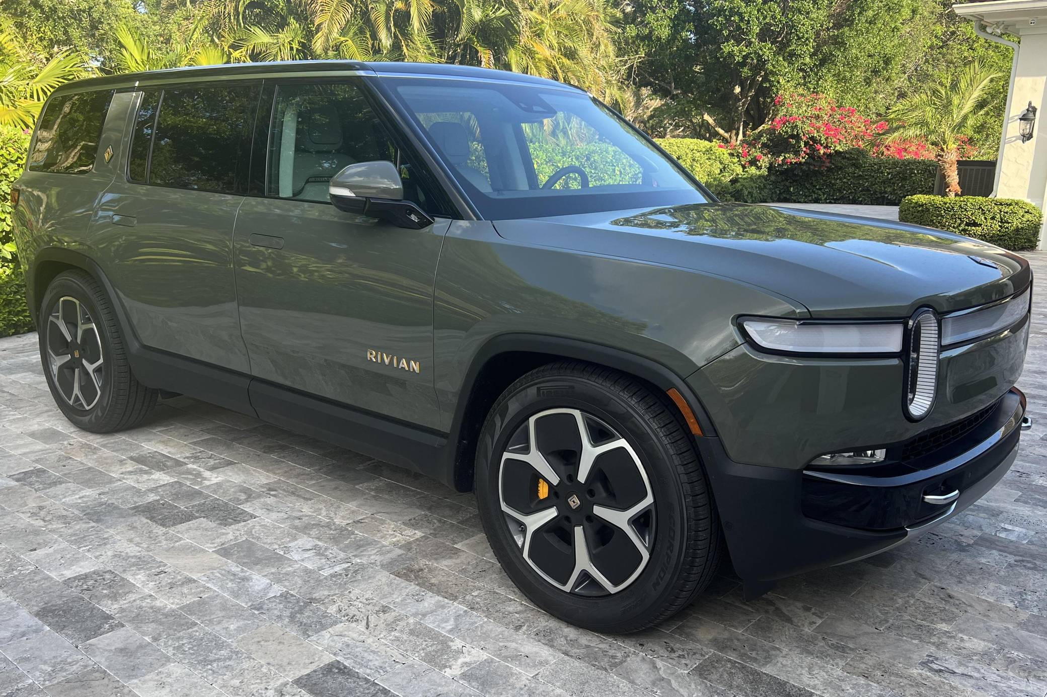 2023 Rivian R1S Launch Edition for Sale - Cars & Bids