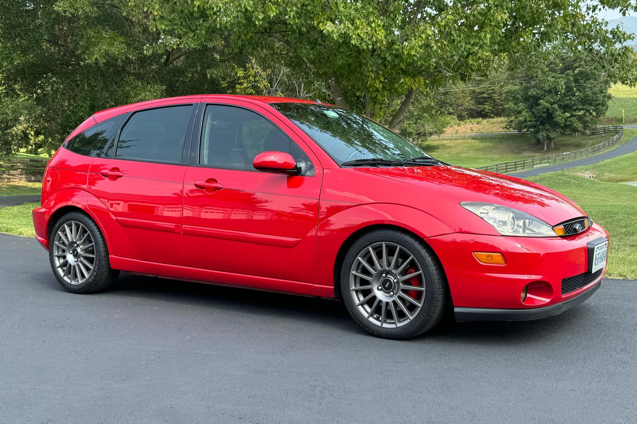 2004 Ford Focus SVT 5-Door VIN: 3FAHP305X4R116944 for Sale - Cars & Bids