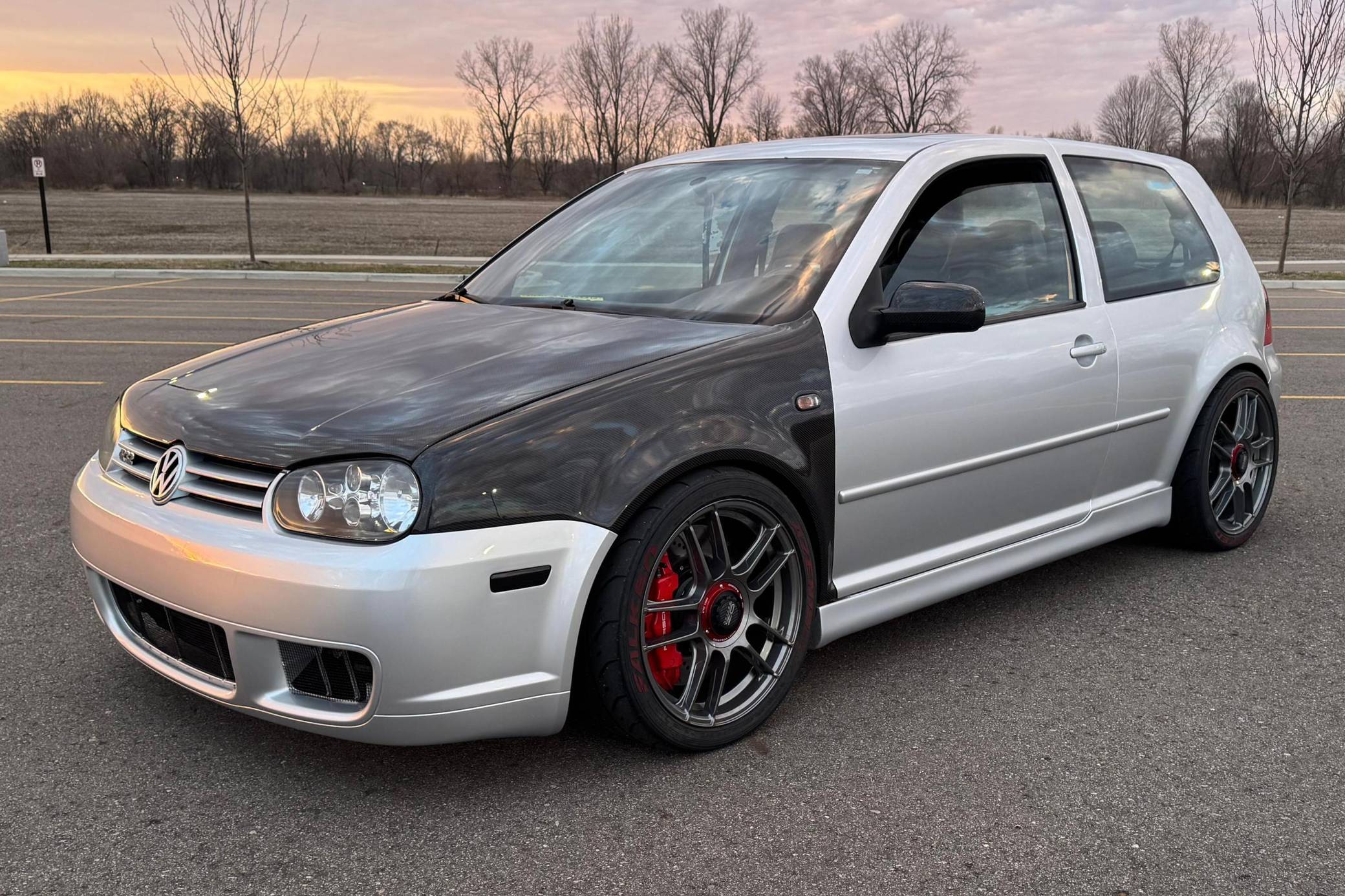 2004 Volkswagen R32 VIN: WVWKG61J74D128538 for Sale - Cars & Bids