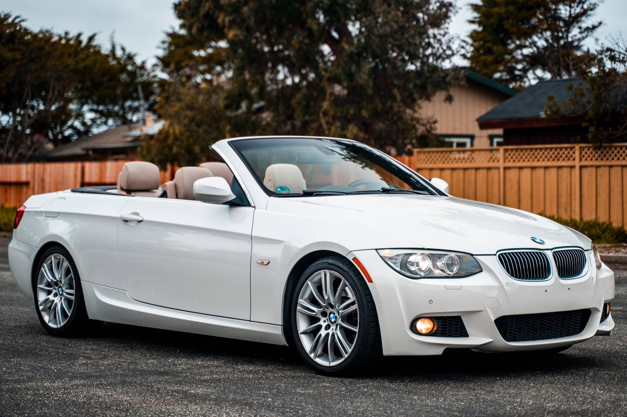 2012 BMW 335i Convertible VIN: WBADX7C52CE828679 for Sale - Cars & Bids