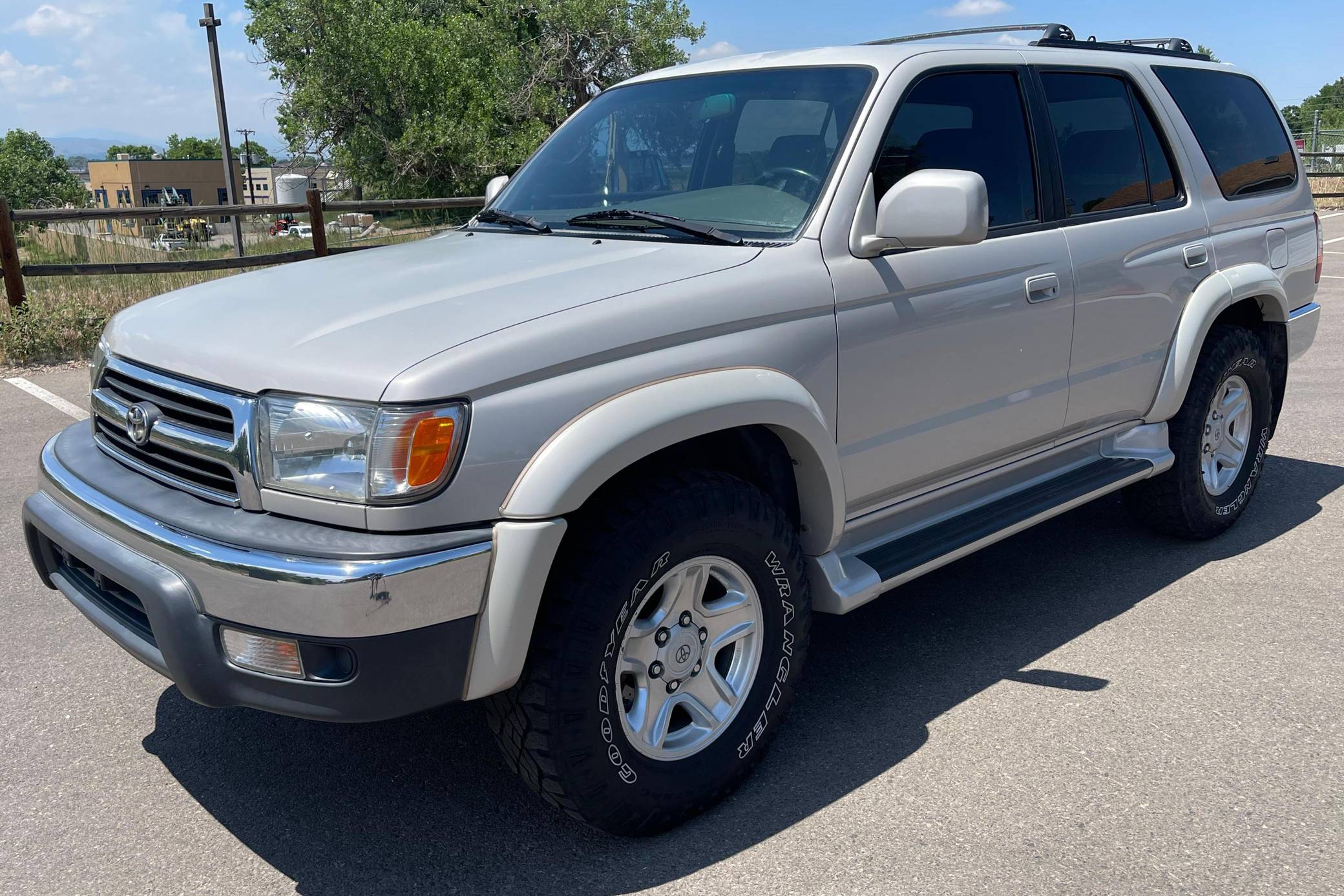 2000 Toyota 4Runner SR5 4x4 VIN: JT3HN86R2Y0315553 for Sale - Cars & Bids