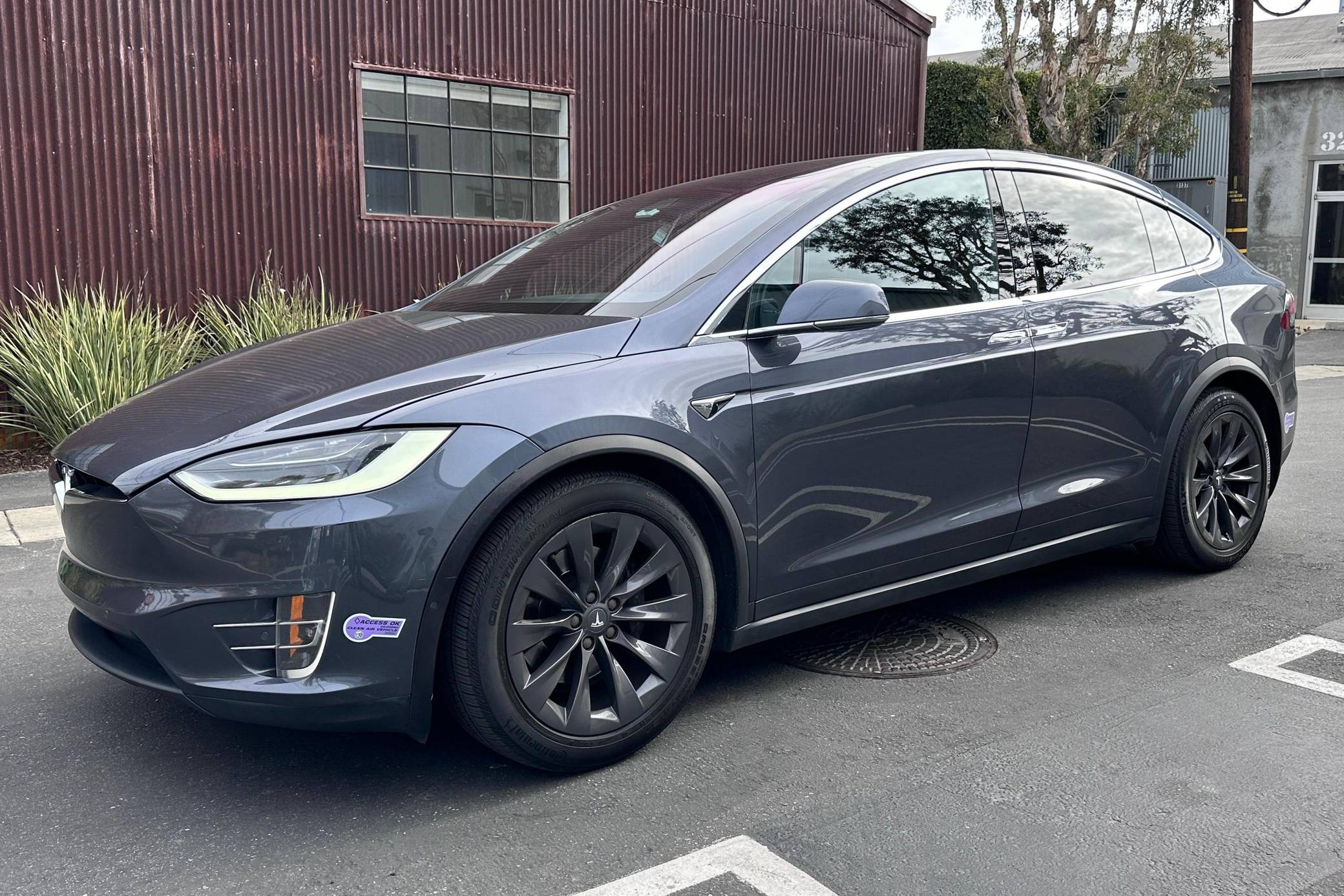 2018 Tesla Model X 75D VIN: 5YJXCAE23JF141444 for Sale - Cars & Bids