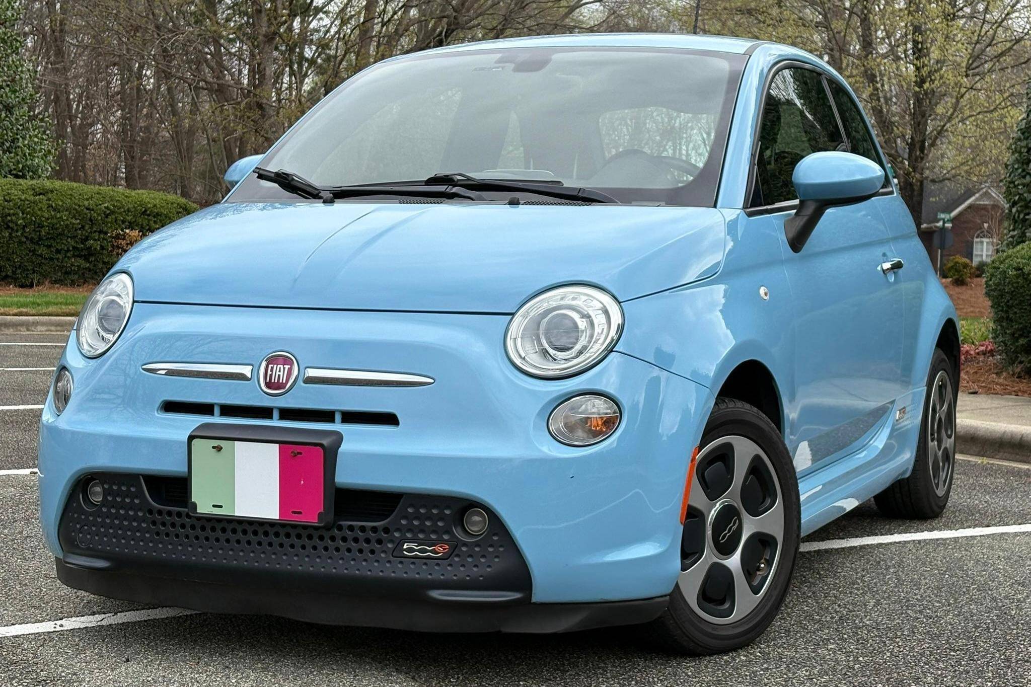 2017 Fiat 500e VIN: 3C3CFFGE1HT570723 for Sale - Cars & Bids