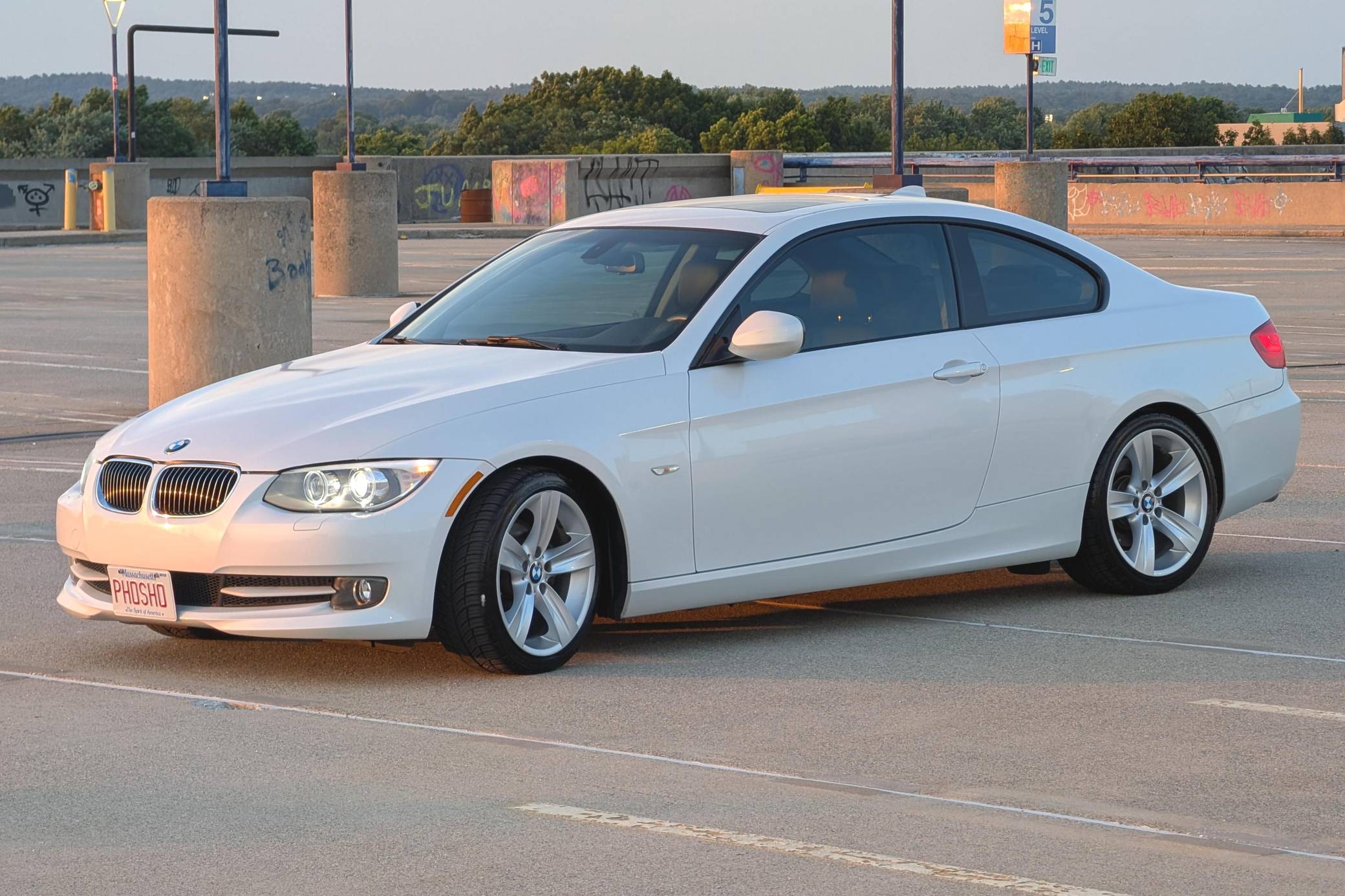 2011 BMW 328i Coupe VIN: WBAKE5C51BE432162 for Sale - Cars & Bids