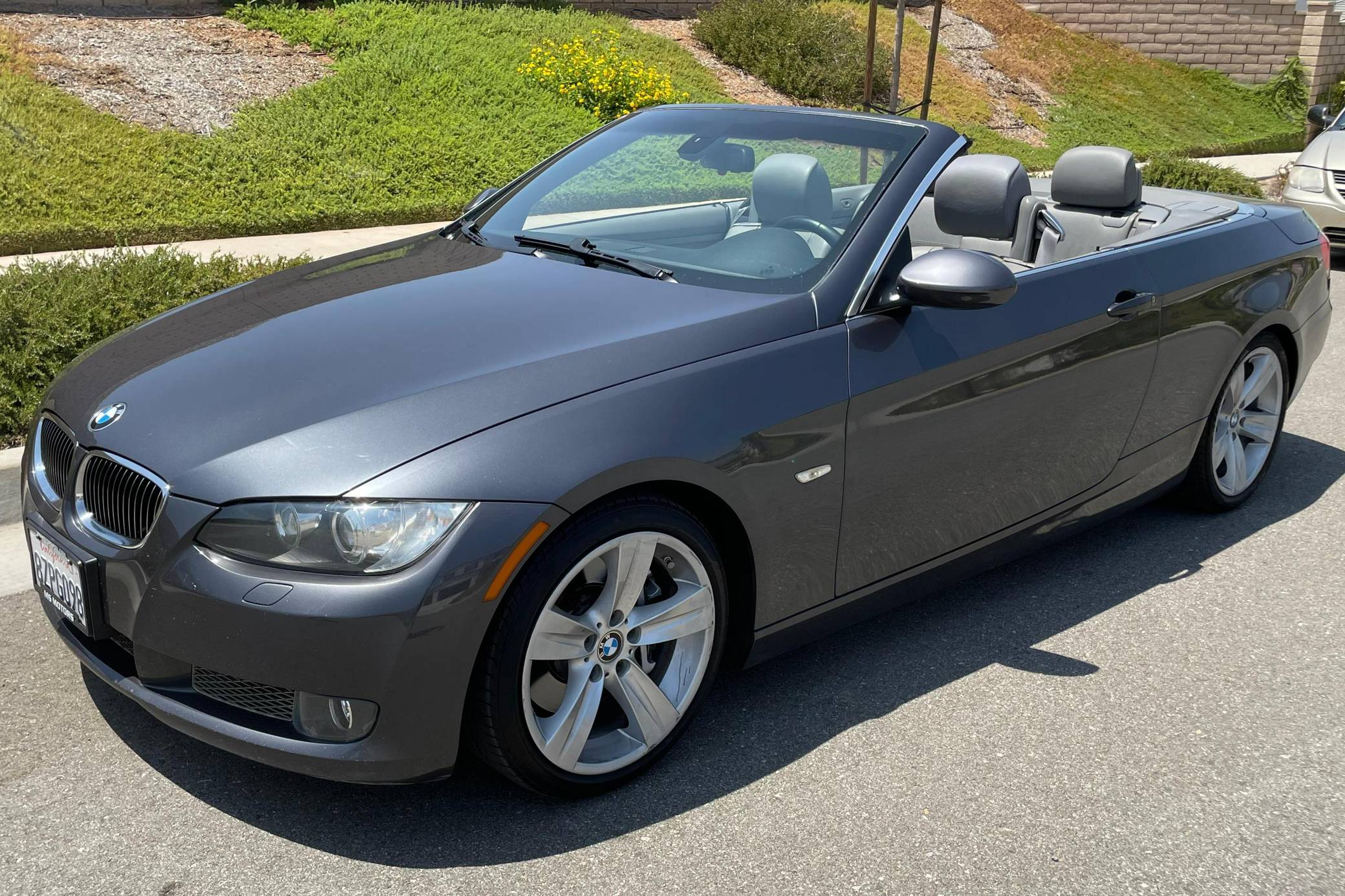 2008 BMW 335i Convertible VIN: WBAWL73528PX43311 for Sale - Cars & Bids