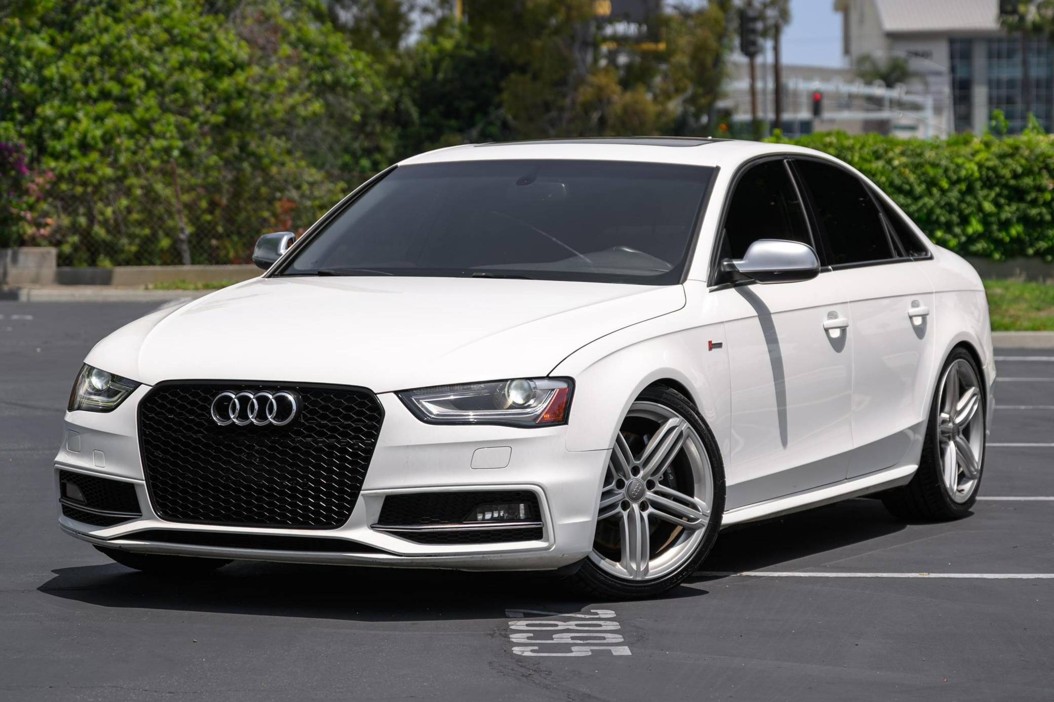 2015 Audi S4 VIN: WAUDGAFL1FA128977 for Sale - Cars & Bids