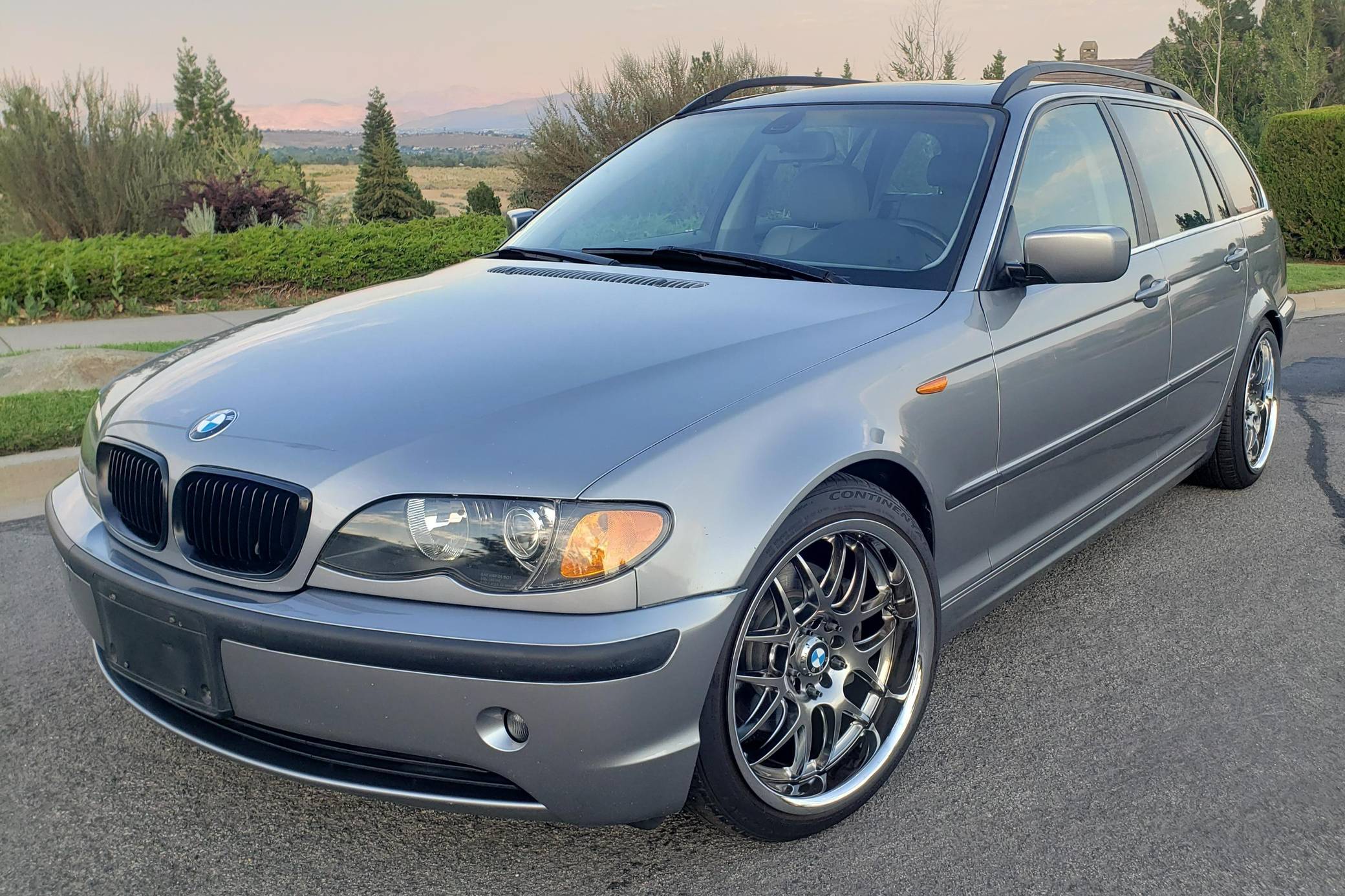 2004 BMW 325i Touring VIN: WBAAX13454PJ00741 for Sale - Cars & Bids