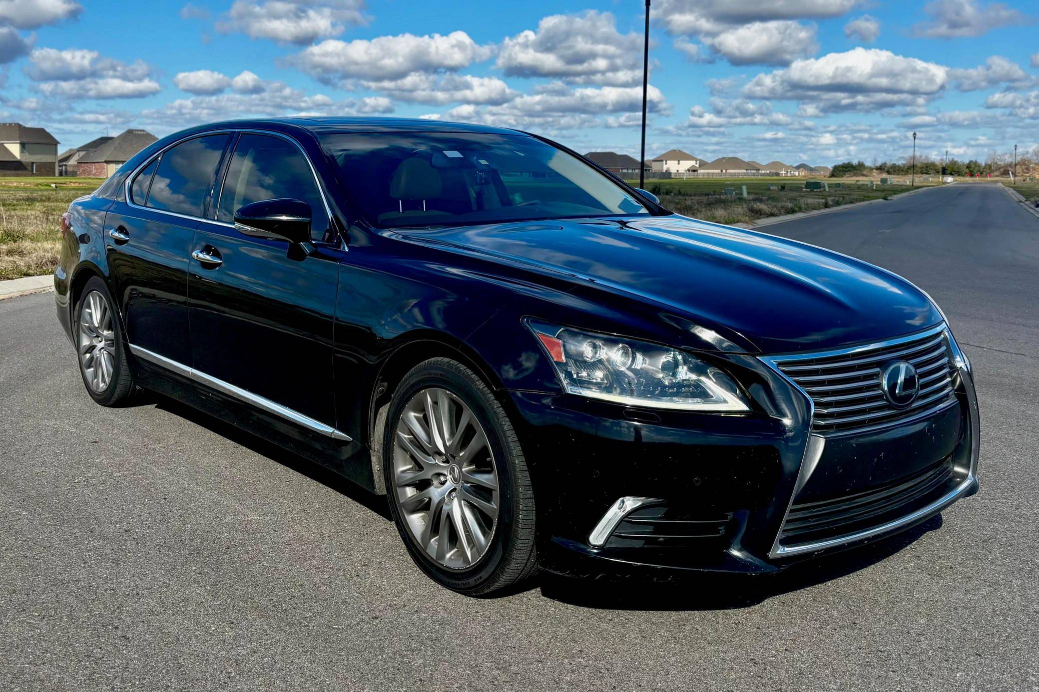 2013 Lexus LS 460 VIN: JTHBL1EF9D5114850 for Sale - Cars & Bids