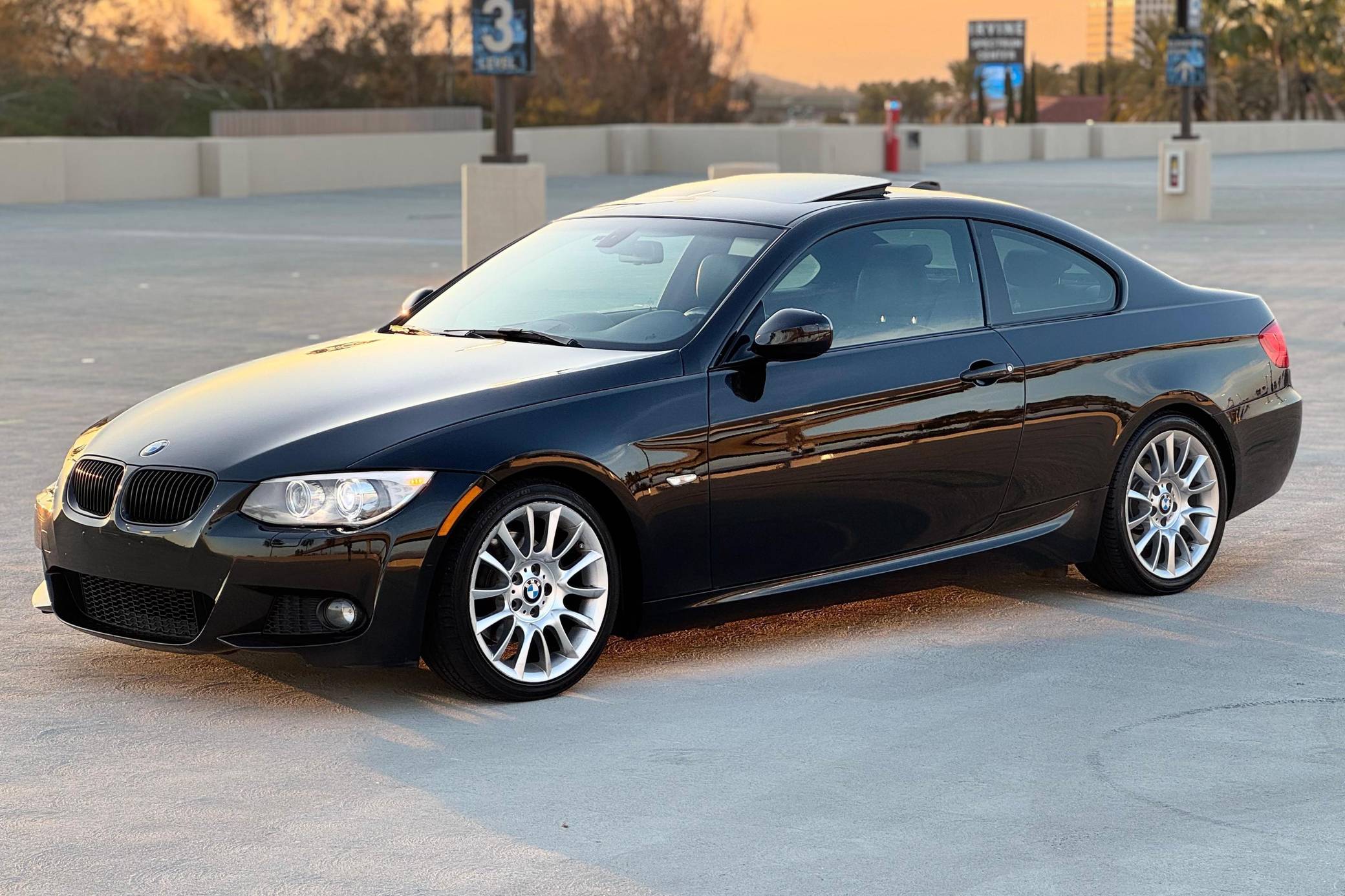 2013 BMW 328i Coupe VIN: WBAKE5C59DJ107821 for Sale - Cars & Bids