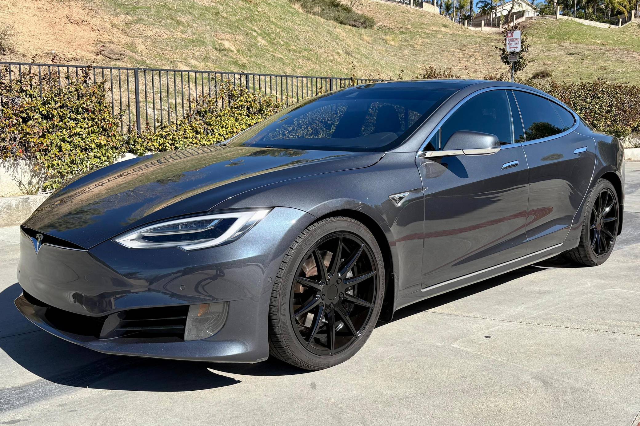 2016 Tesla Model S 75D VIN: 5YJSA1E24GF146855 for Sale - Cars & Bids