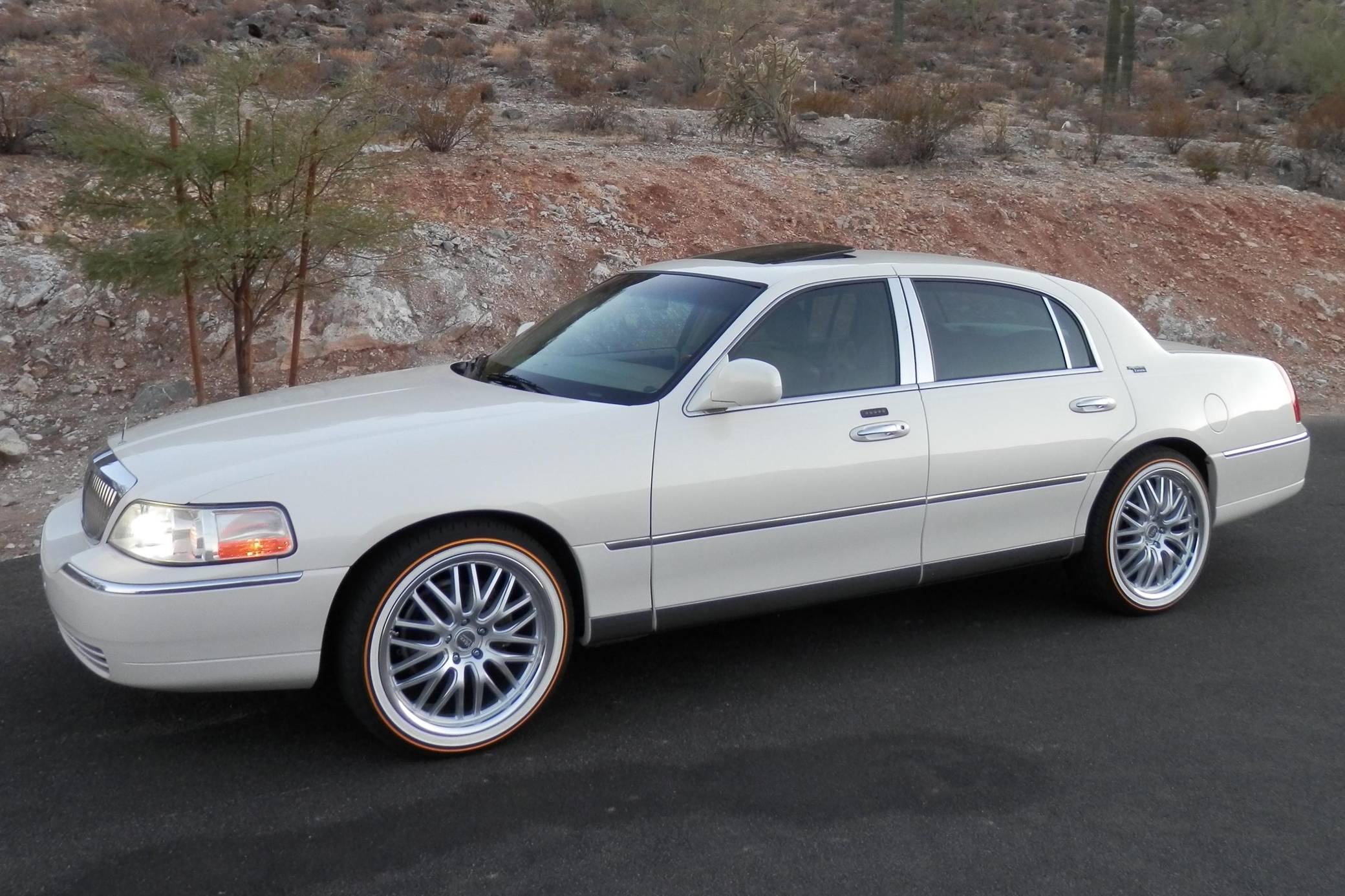 Pimped Out Lincoln Town Car