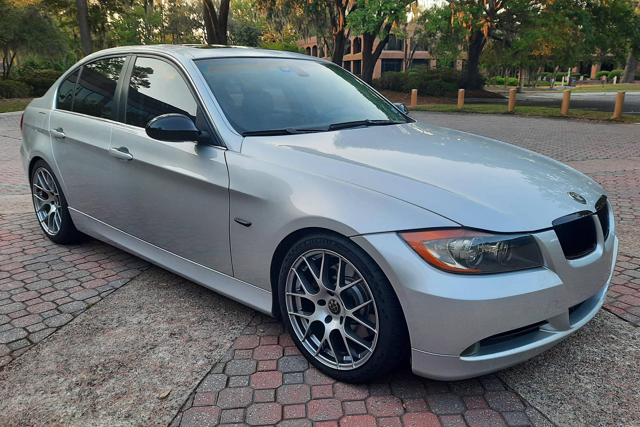 2006 BMW 330i Sedan VIN: WBAVB33506AZ85411 for Sale - Cars & Bids