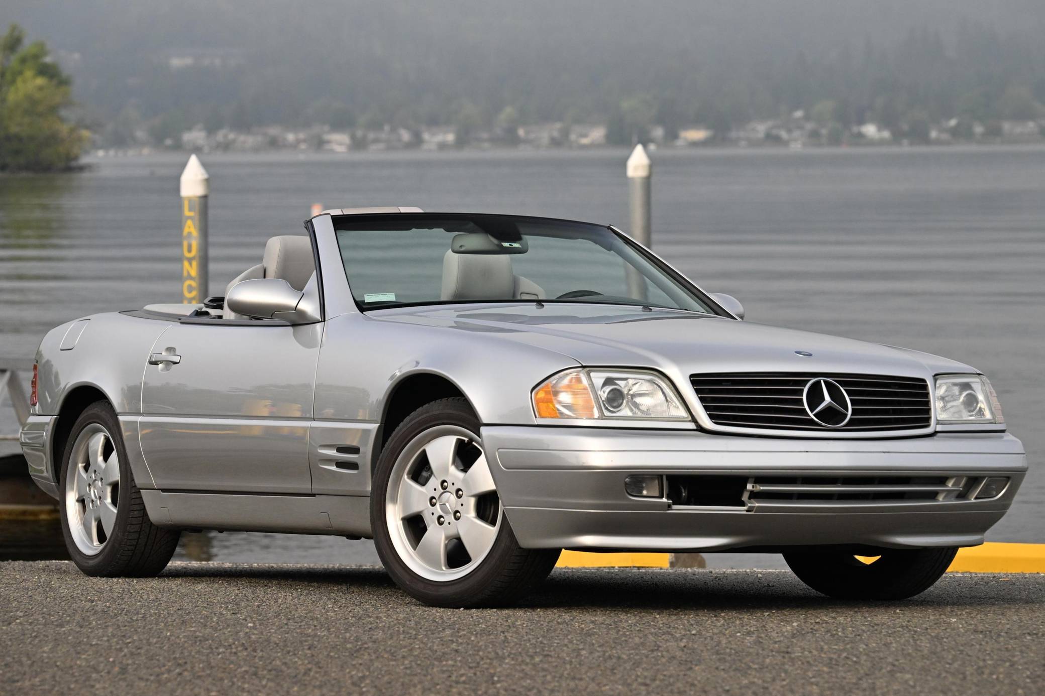 2000 Mercedes-Benz SL500 VIN: WDBFA68F7YF195167 for Sale - Cars & Bids