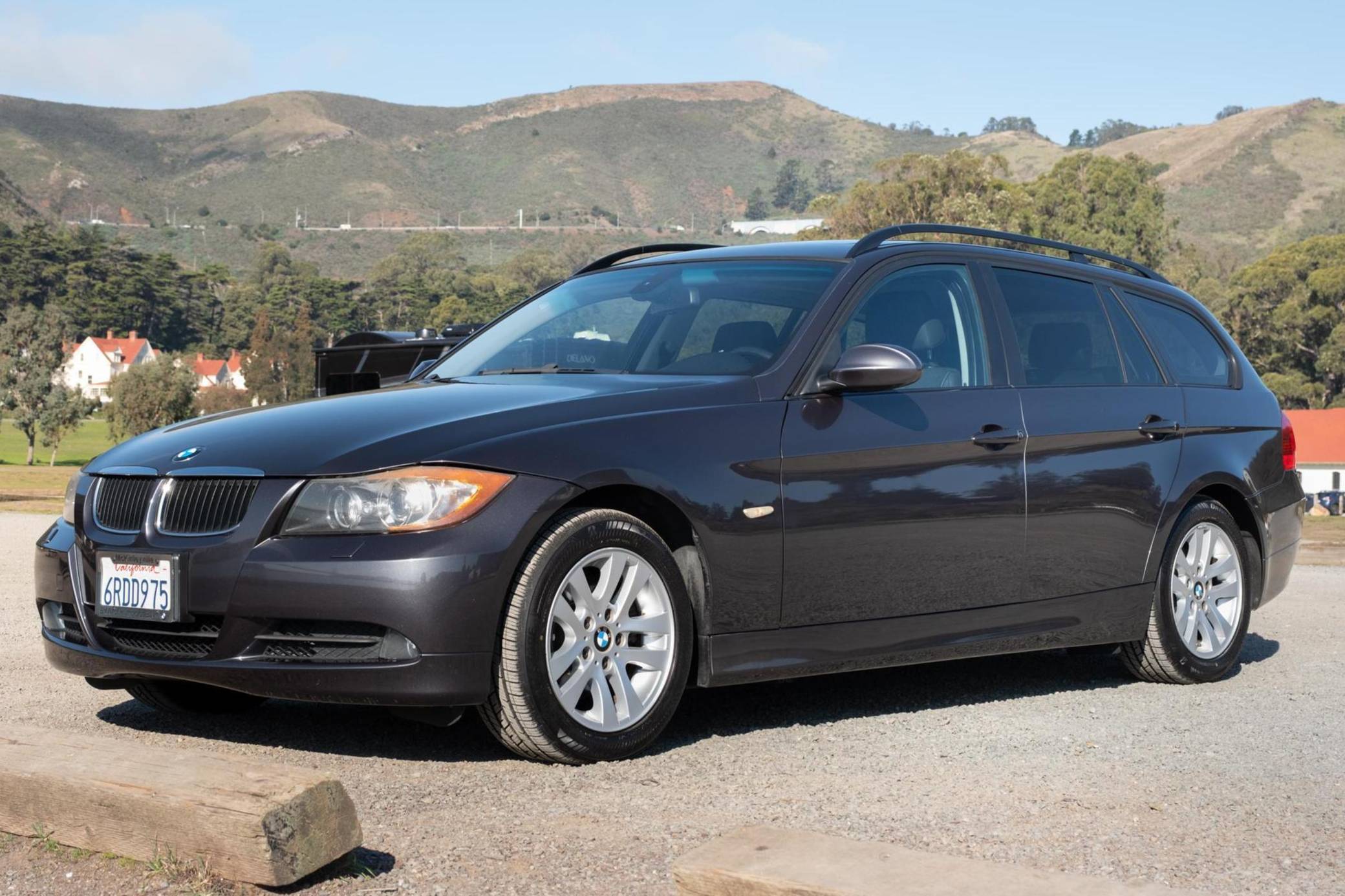 2007 BMW 328xi Sports Wagon VIN: WBAVT73567FV29289 for Sale - Cars & Bids