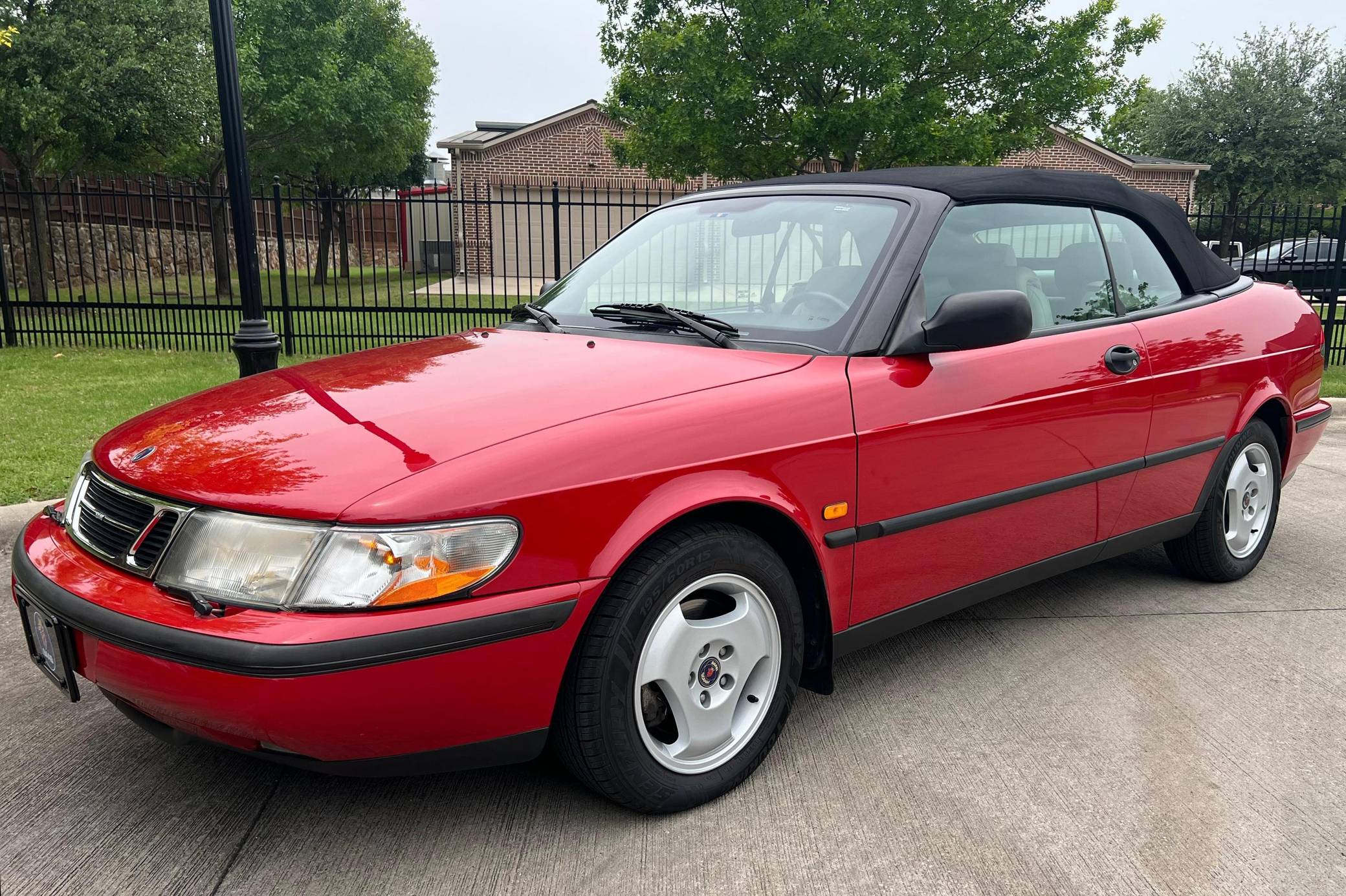 1998 Saab 900 S Convertible VIN: YS3DD75B8W7002533 for Sale - Cars & Bids