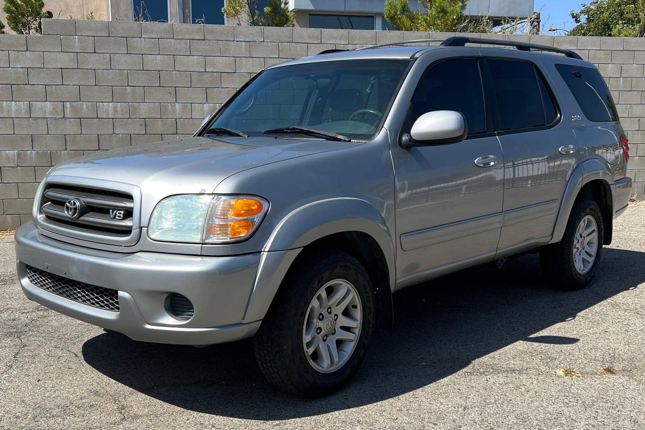 2004 Toyota Sequoia SR5 VIN: 5TDZT34A14S237585 for Sale - Cars & Bids