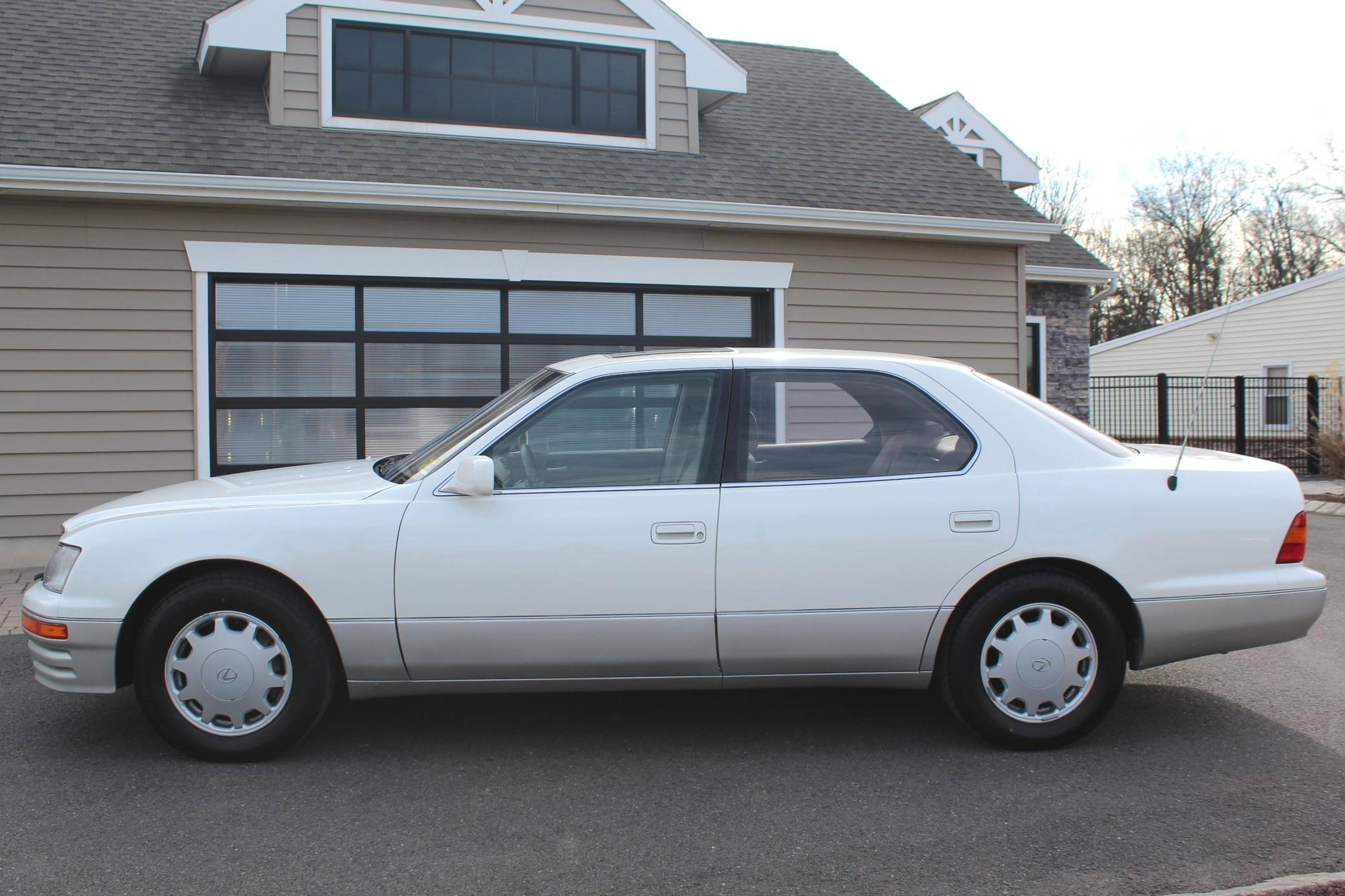 1996 Lexus LS 400 VIN: JT8BH22F4T0050708 for Sale - Cars & Bids