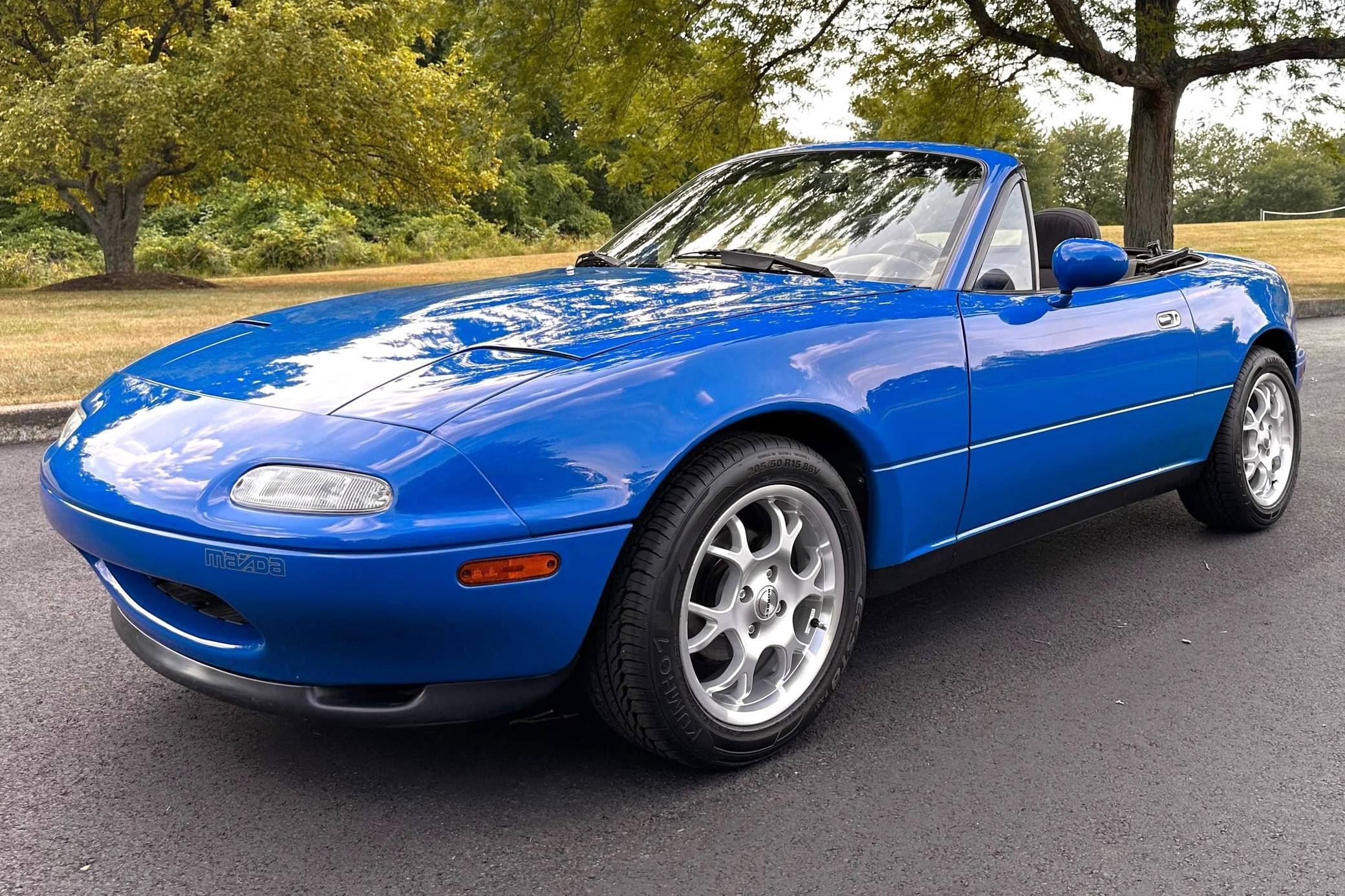 1990 Mazda MX-5 Miata VIN: JM1NA3512L0101695 for Sale - Cars & Bids