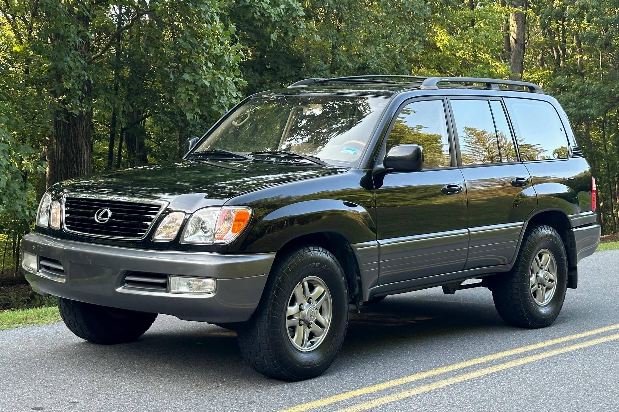 2002 Lexus LX 470 VIN: JTJHT00WX23514967 for Sale - Cars & Bids