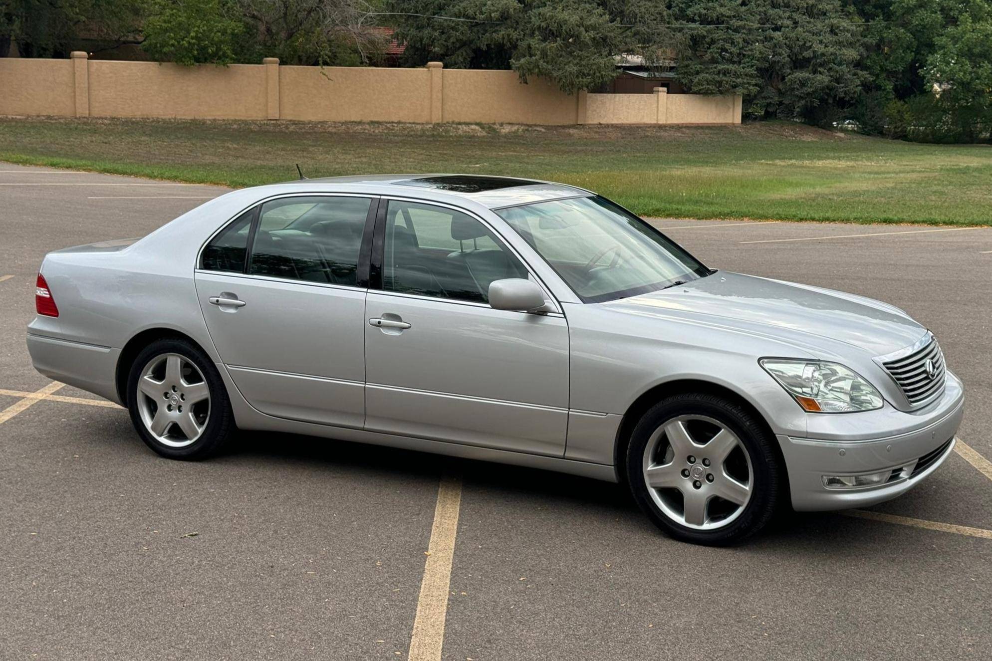 2005 Lexus LS 430 VIN: JTHBN36F855013594 for Sale - Cars & Bids