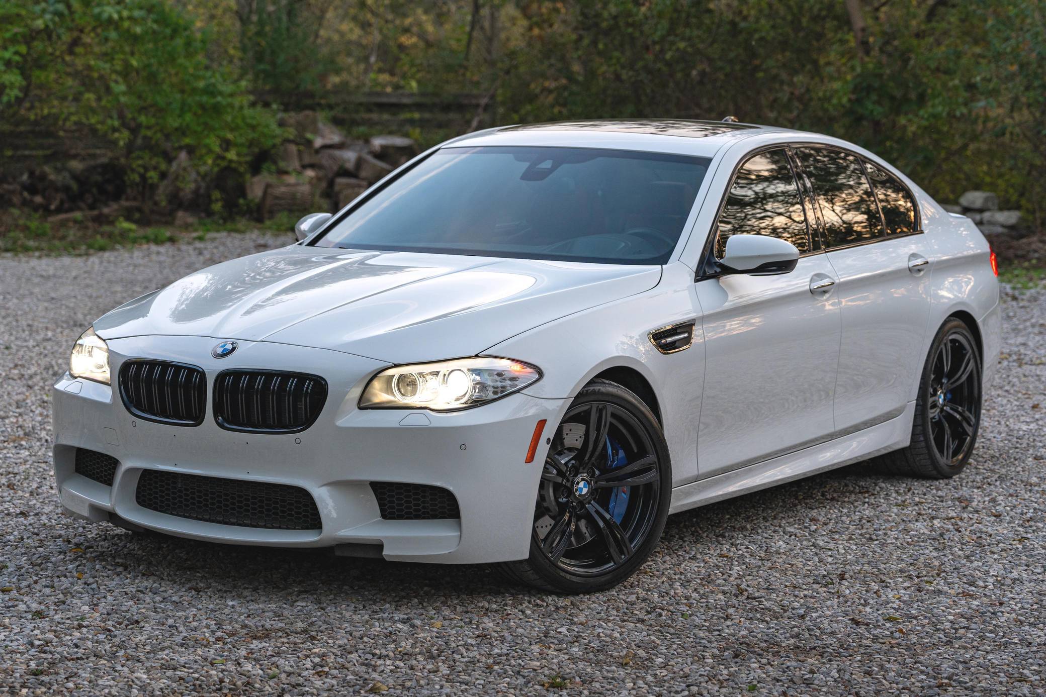 2013 BMW M5 VIN: WBSFV9C58DC772850 for Sale - Cars & Bids