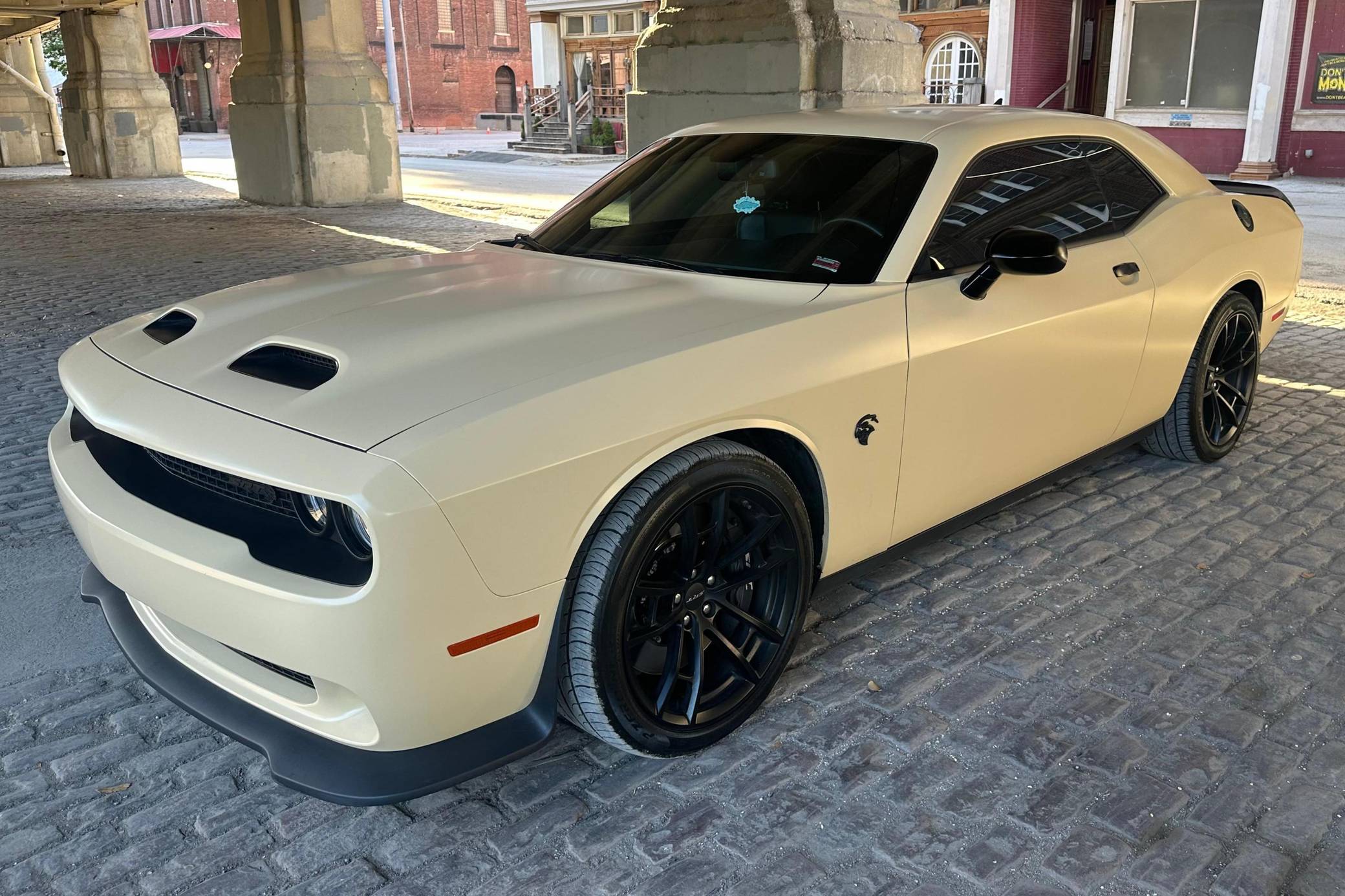 2023 Dodge Challenger SRT Hellcat Jailbreak VIN: 2C3CDZC99PH581640 for ...