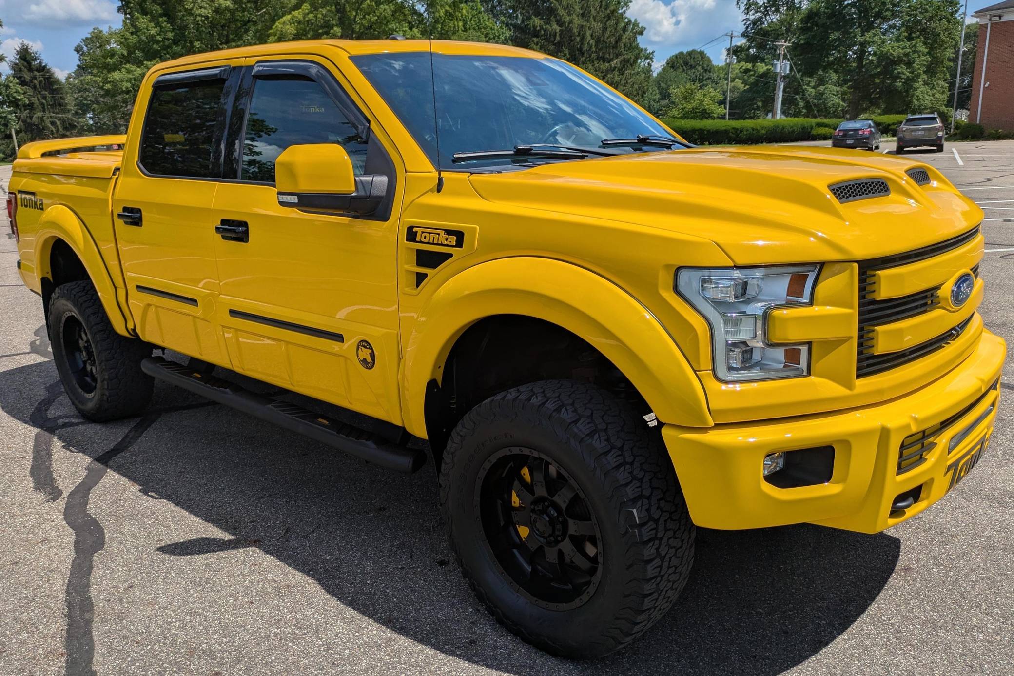 2016 Ford F-150 Lariat Crew Cab Tonka Edition 4×4 VIN ...