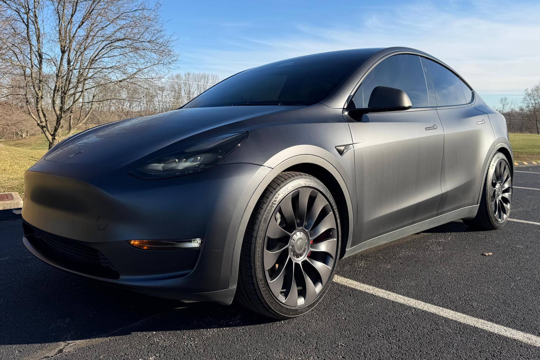 2024 Tesla Model Y Performance VIN: 7SAYGDEF9RF040985 for Sale - Cars ...