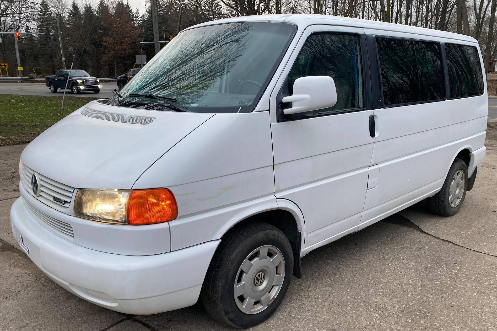 2000 Volkswagen EuroVan MV VIN: WV2MH470XYH074337 for Sale - Cars & Bids