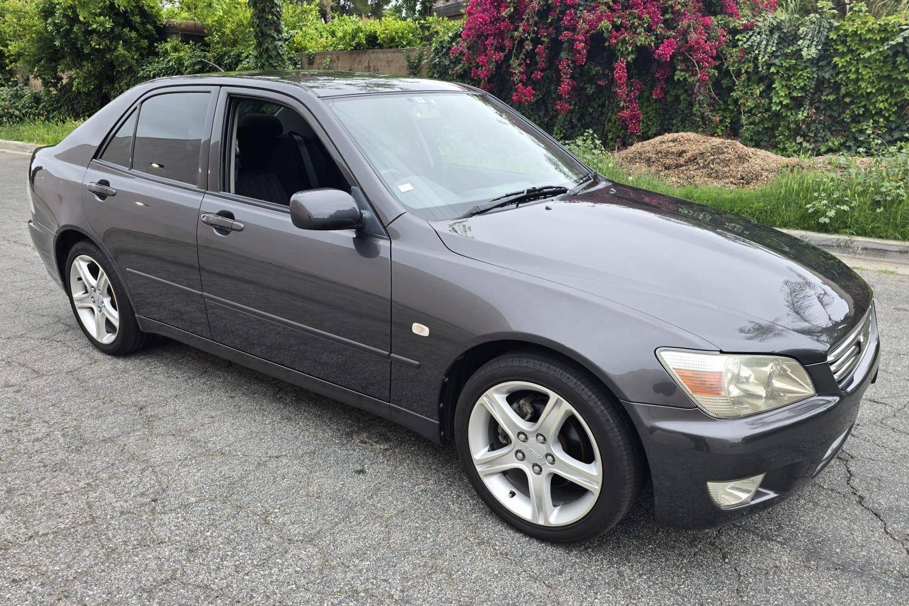 1999 Toyota Altezza VIN: GXE100024924 for Sale - Cars & Bids