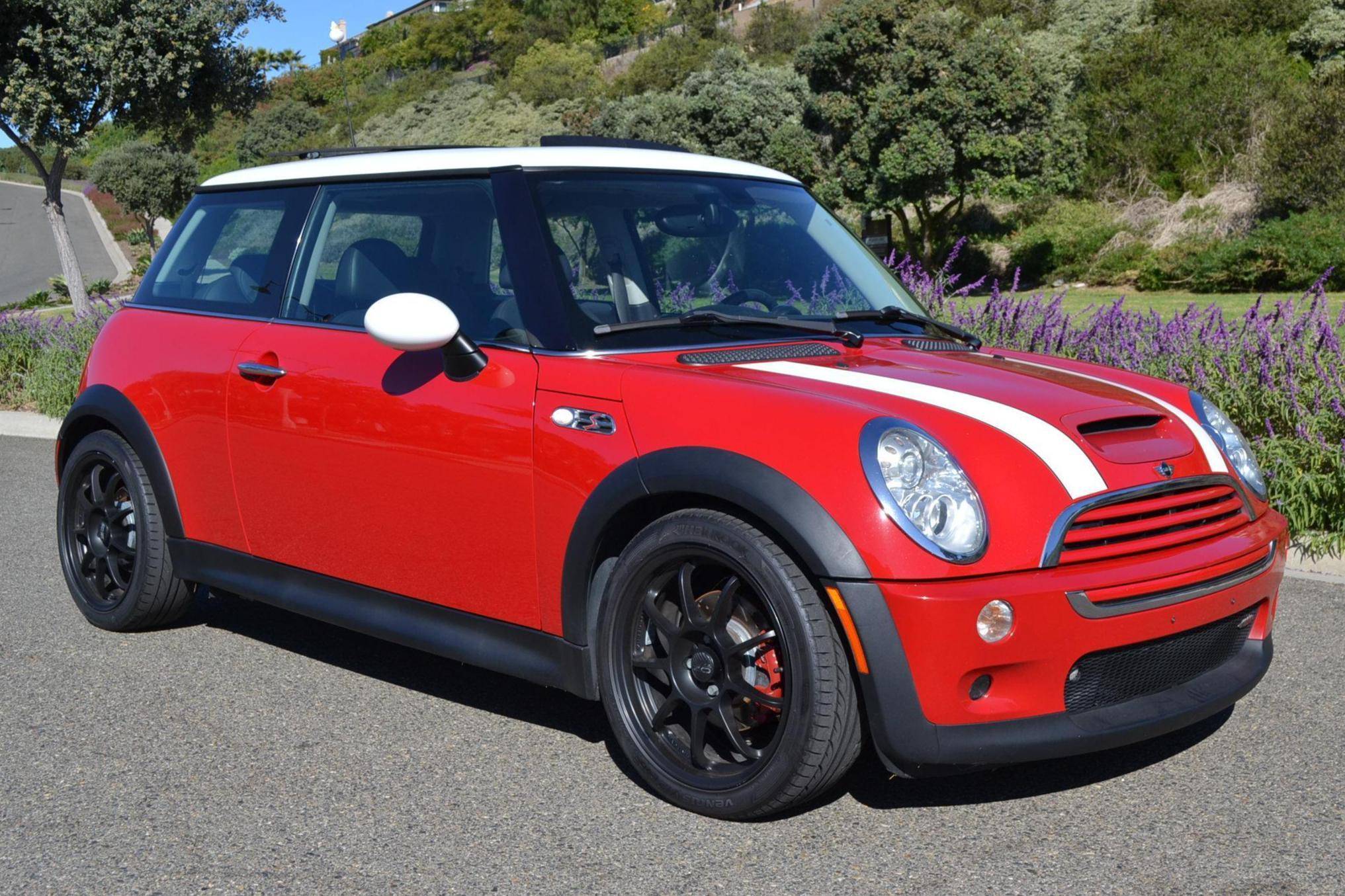 2005 Mini Cooper S VIN: WMWRE33405TD94887 for Sale - Cars & Bids