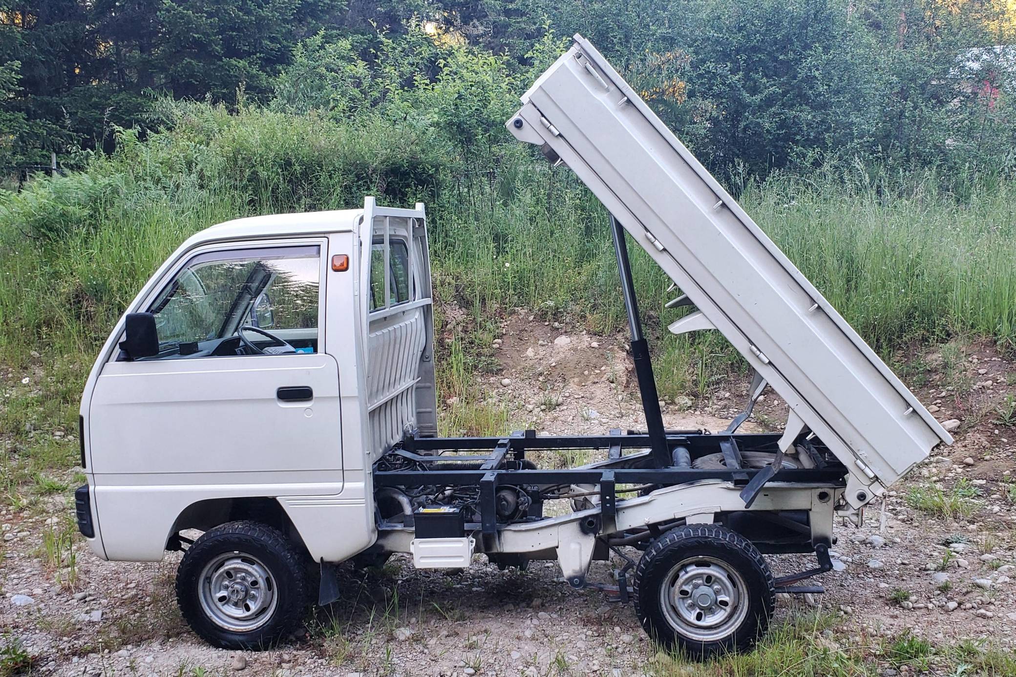 1986 Suzuki Carry Dump Truck 4x4 VIN: DB71T185541 for Sale - Cars & Bids