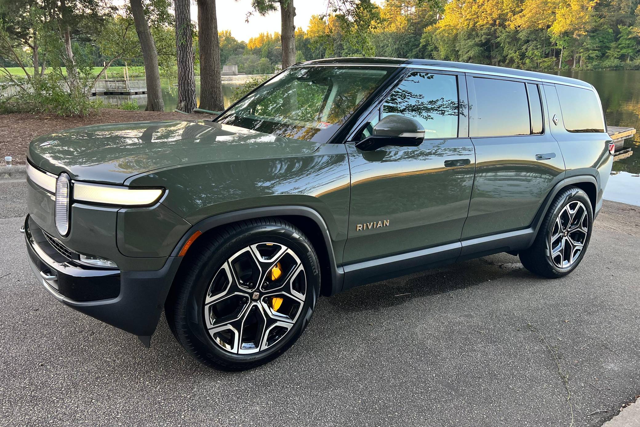 2023 Rivian R1S Launch Edition for Sale - Cars & Bids