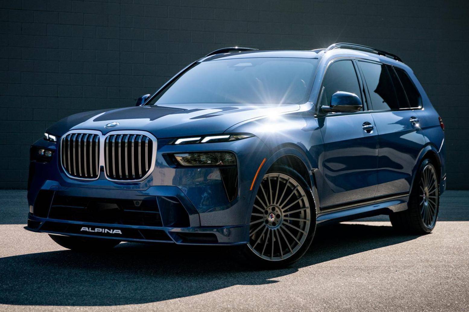 2023 BMW Alpina XB7 VIN: 5UX43EM12P9R36084 for Sale - Cars & Bids