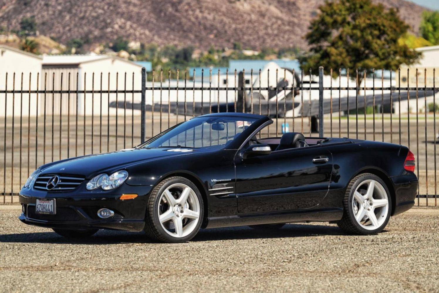 2008 Mercedes-Benz SL55 AMG VIN: WDBSK72F08F138674 for Sale - Cars & Bids