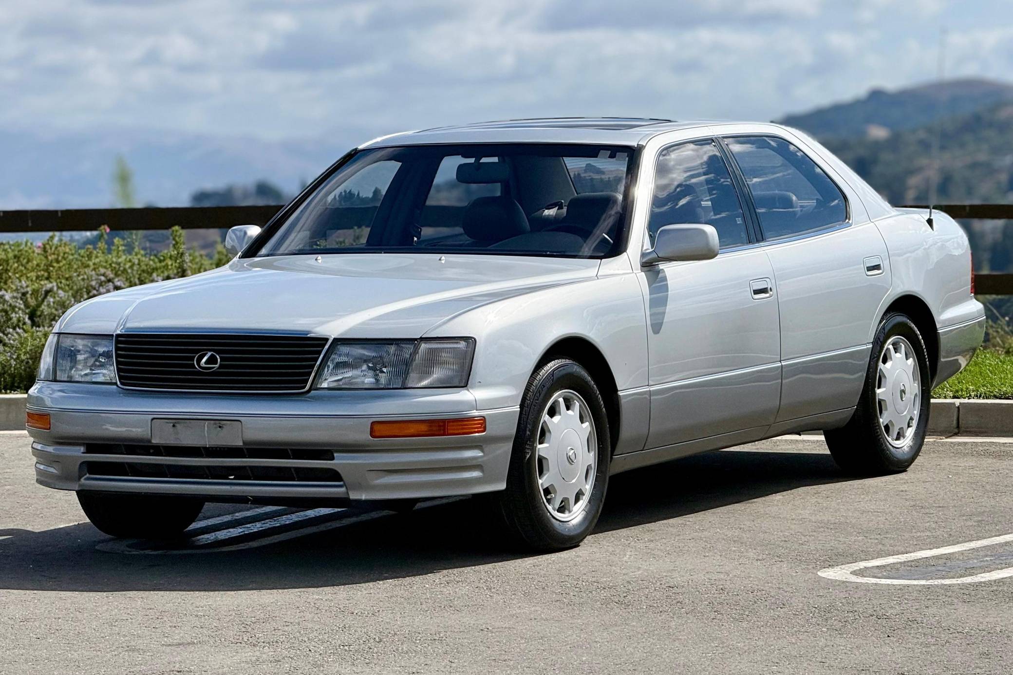 1995 Lexus LS 400 VIN: JT8UF22E8S0030577 for Sale - Cars & Bids
