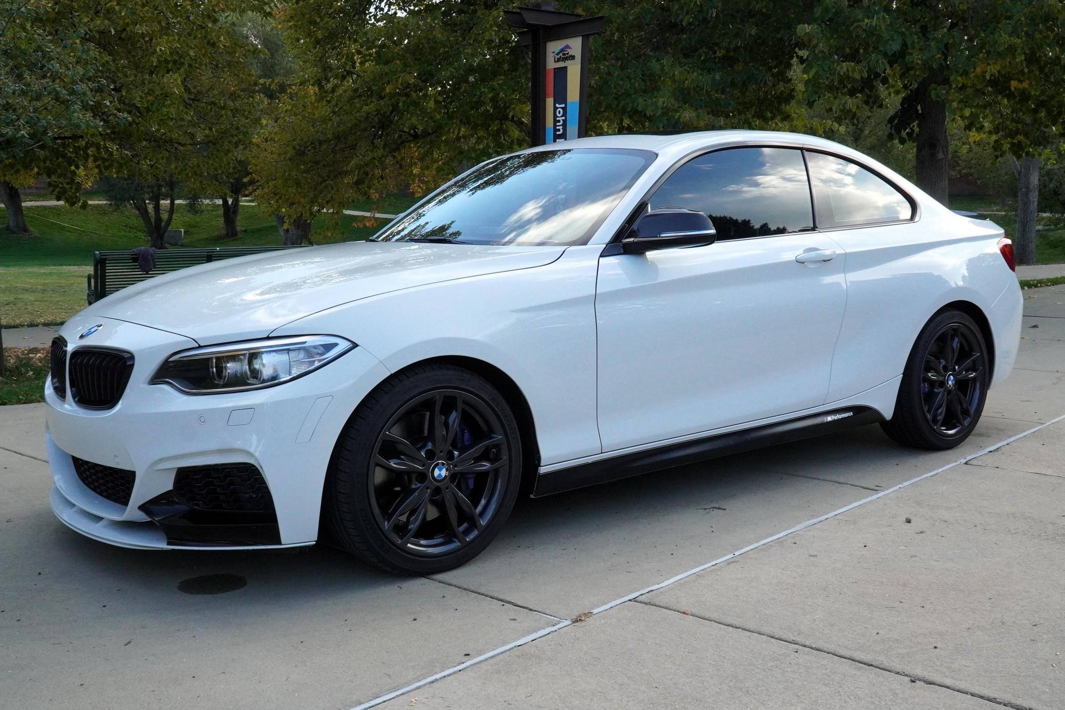 2016 BMW M235i xDrive Coupe VIN: WBA1J9C52GV371653 for Sale - Cars & Bids