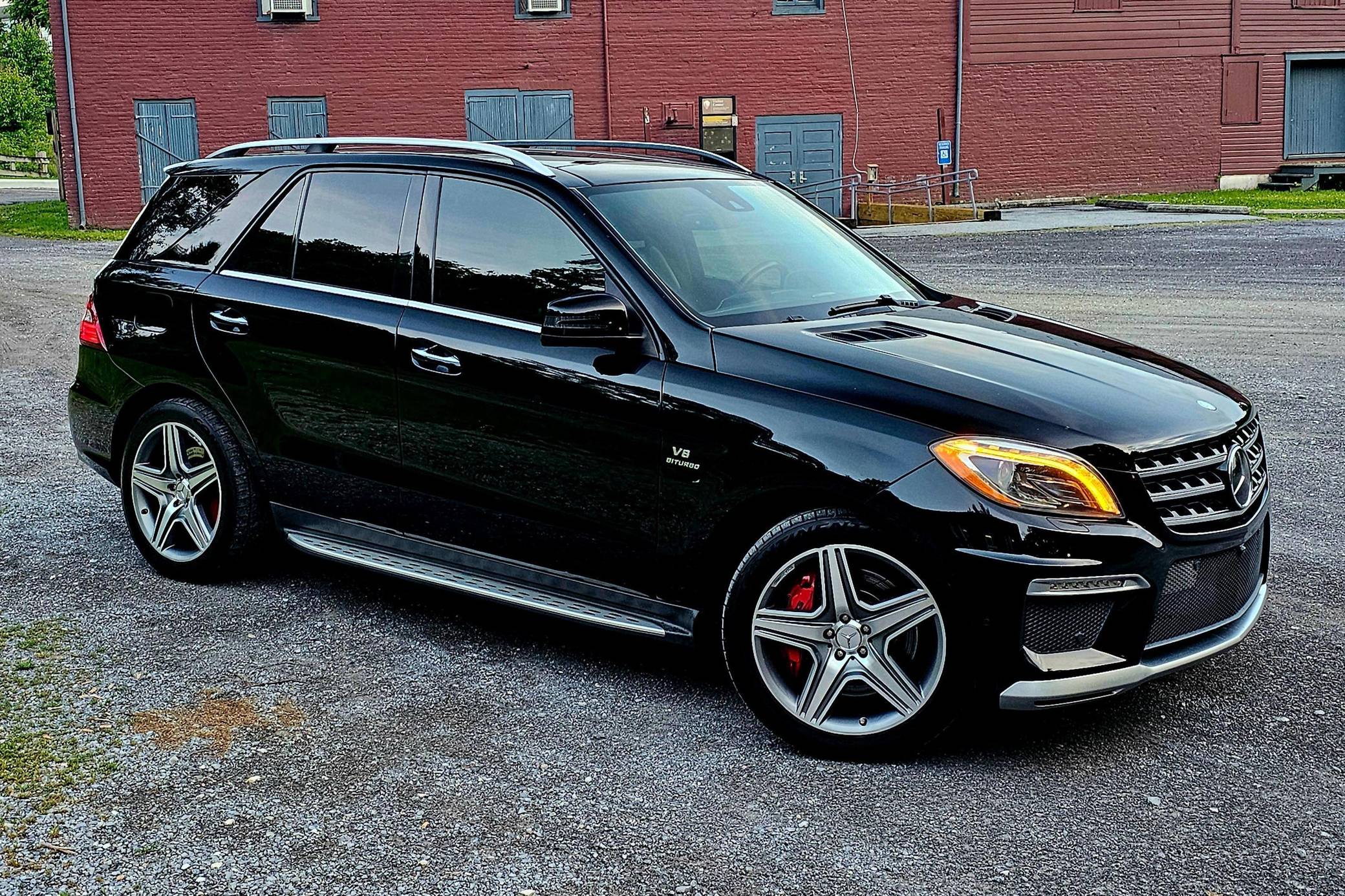 2014 Mercedes-Benz ML63 AMG VIN: 4JGDA7EB8EA318561 for Sale - Cars & Bids
