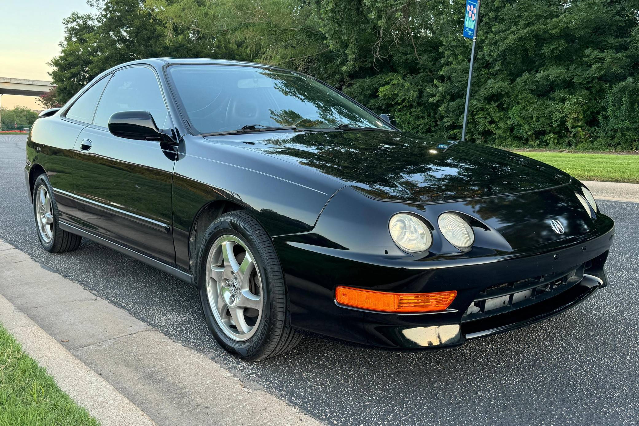 2000 Acura Integra GS-R Coupe VIN: JH4DC2395YS005577 for Sale - Cars & Bids