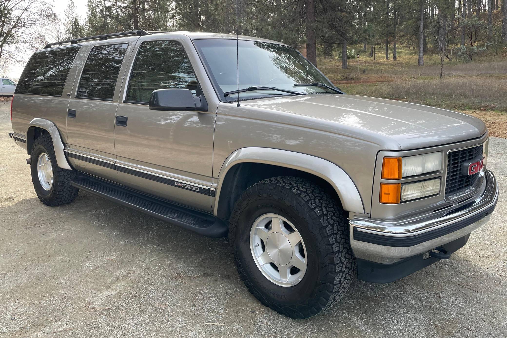 GMC Suburban Discussion Board - Cars & Bids