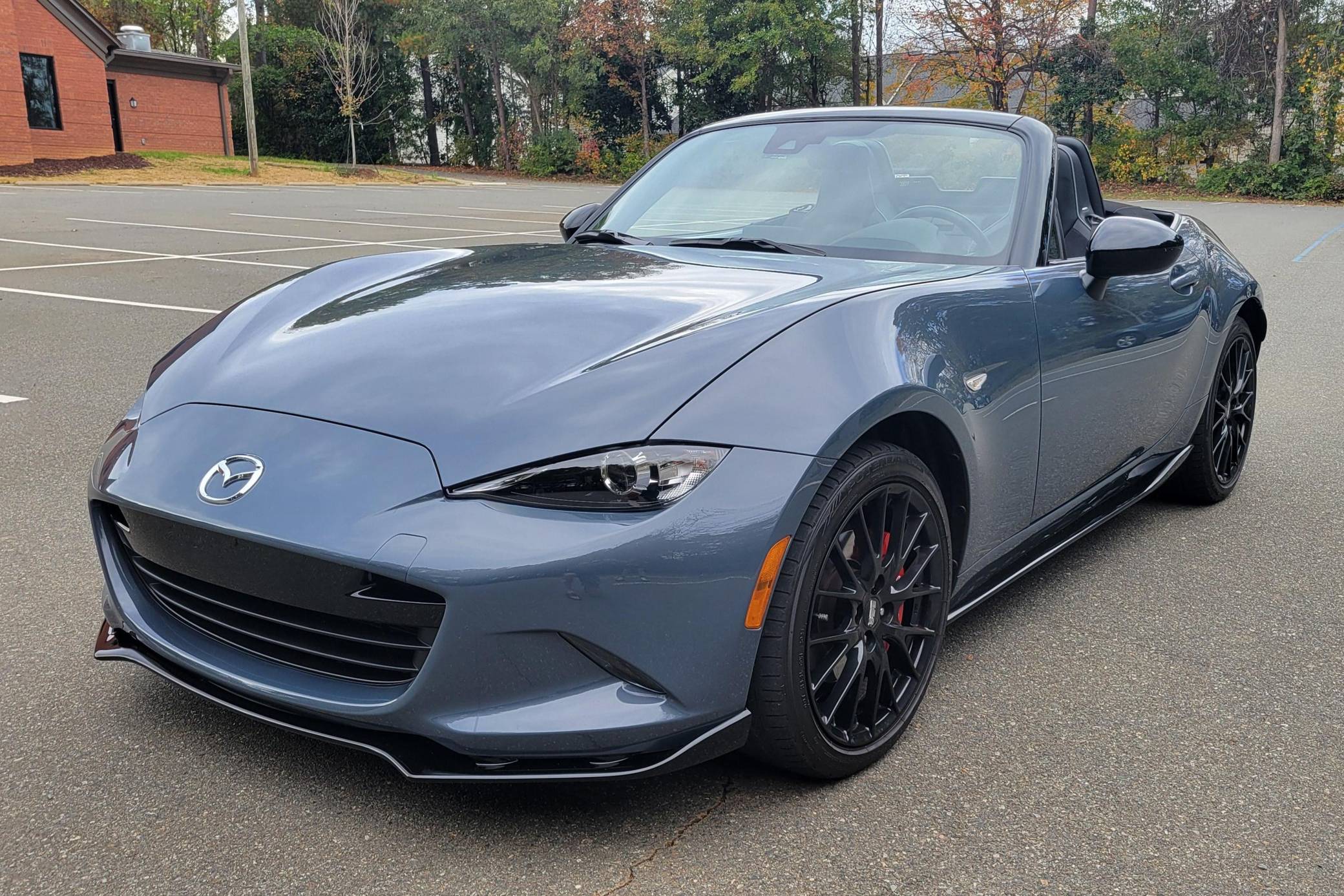 2021 Mazda MX-5 Miata Club VIN: JM1NDAC73M0458808 for Sale - Cars & Bids