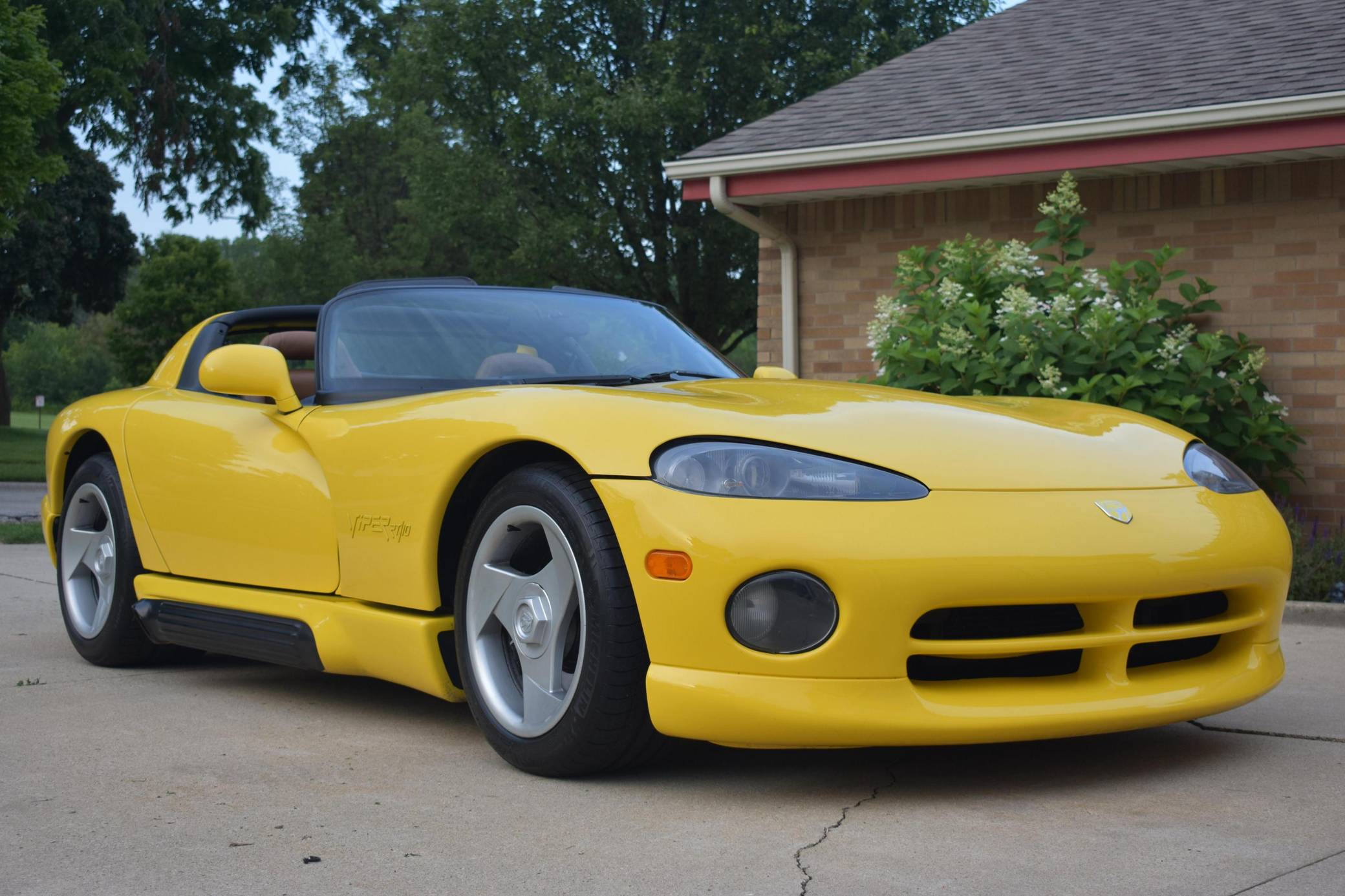1995 Dodge Viper RT/10 VIN: 1B3BR65E9SV201022 for Sale - Cars & Bids
