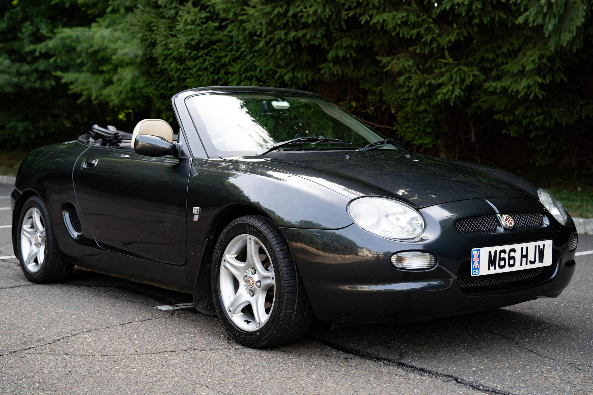 1997 MG F VIN: SARRDWBTKAD020090 for Sale - Cars & Bids