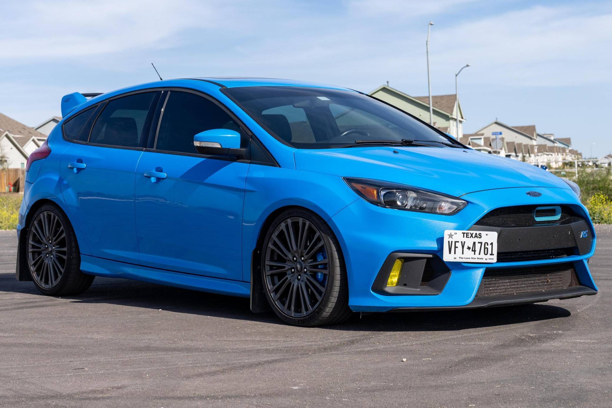 2017 Ford Focus RS VIN: WF0DP3TH5H4118319 for Sale - Cars & Bids