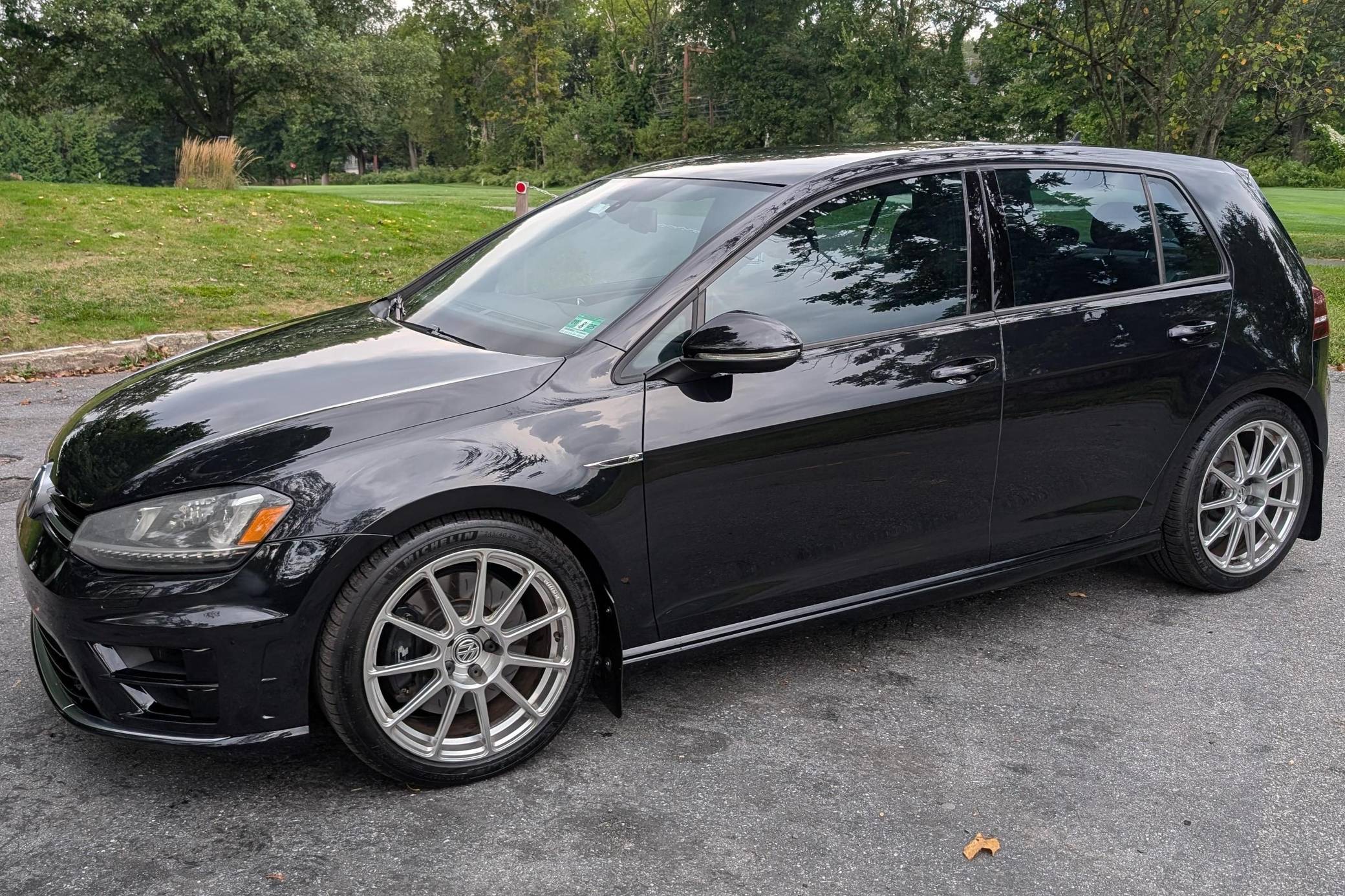 2016 Volkswagen Golf R VIN: WVWUF7AU0GW053377 for Sale - Cars & Bids