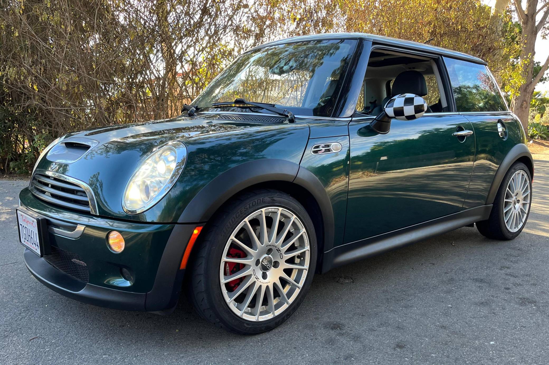 2006 Mini Cooper S VIN: WMWRE33526TL23214 for Sale - Cars & Bids